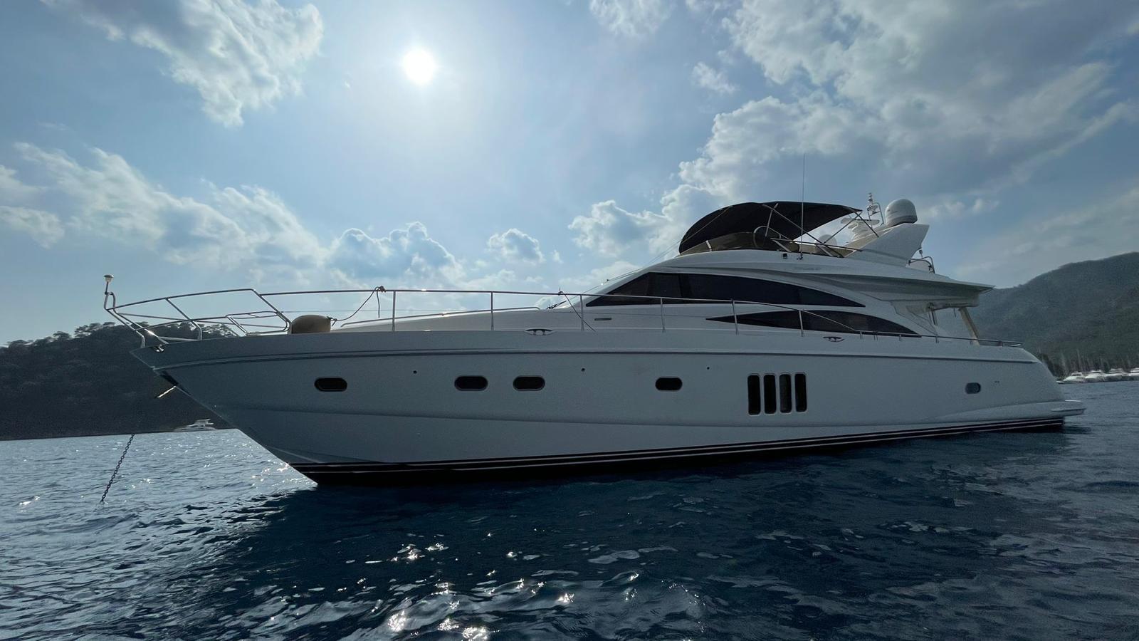 2007 Princess 67 Flybridge for sale - YachtWorld