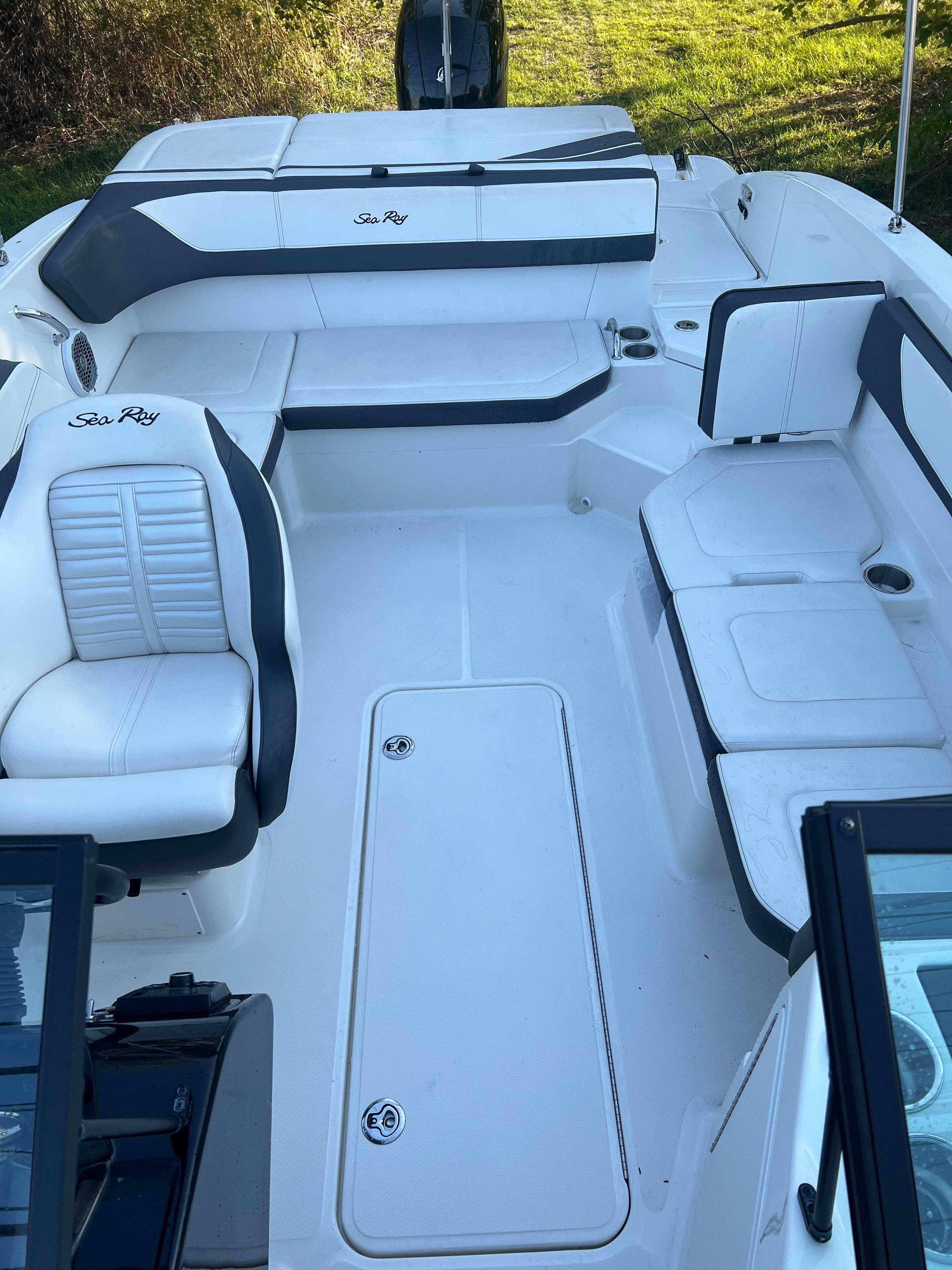 2017 Sea Ray spx Bowrider for sale - YachtWorld