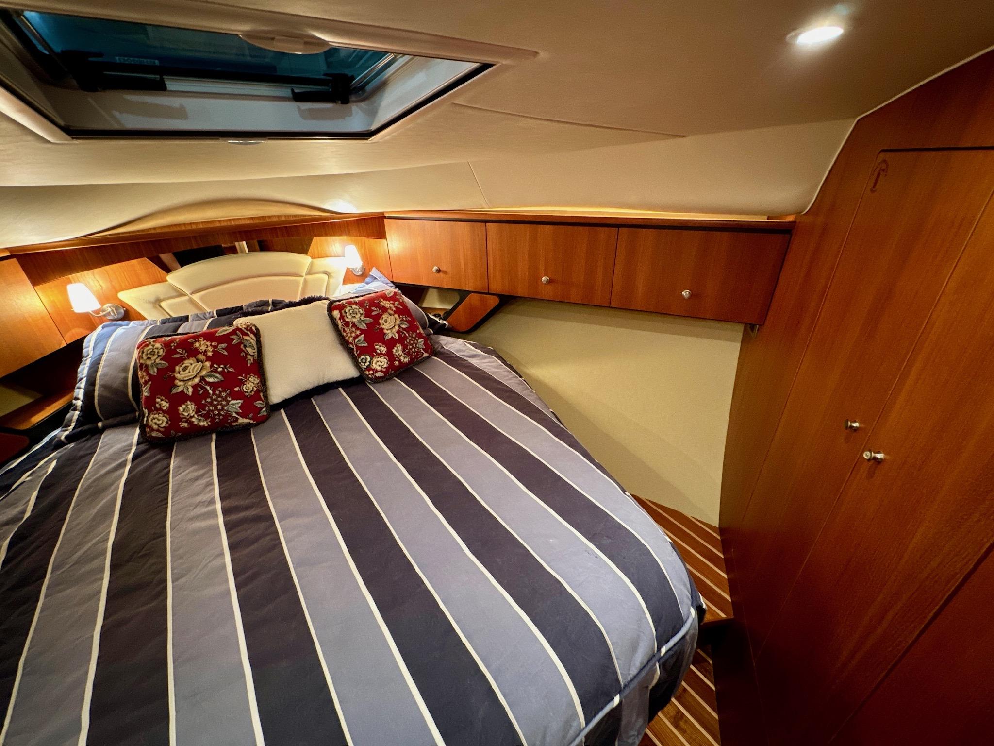 2009 Tiara Yachts 4300 Sovran Motor Yachts for sale - YachtWorld