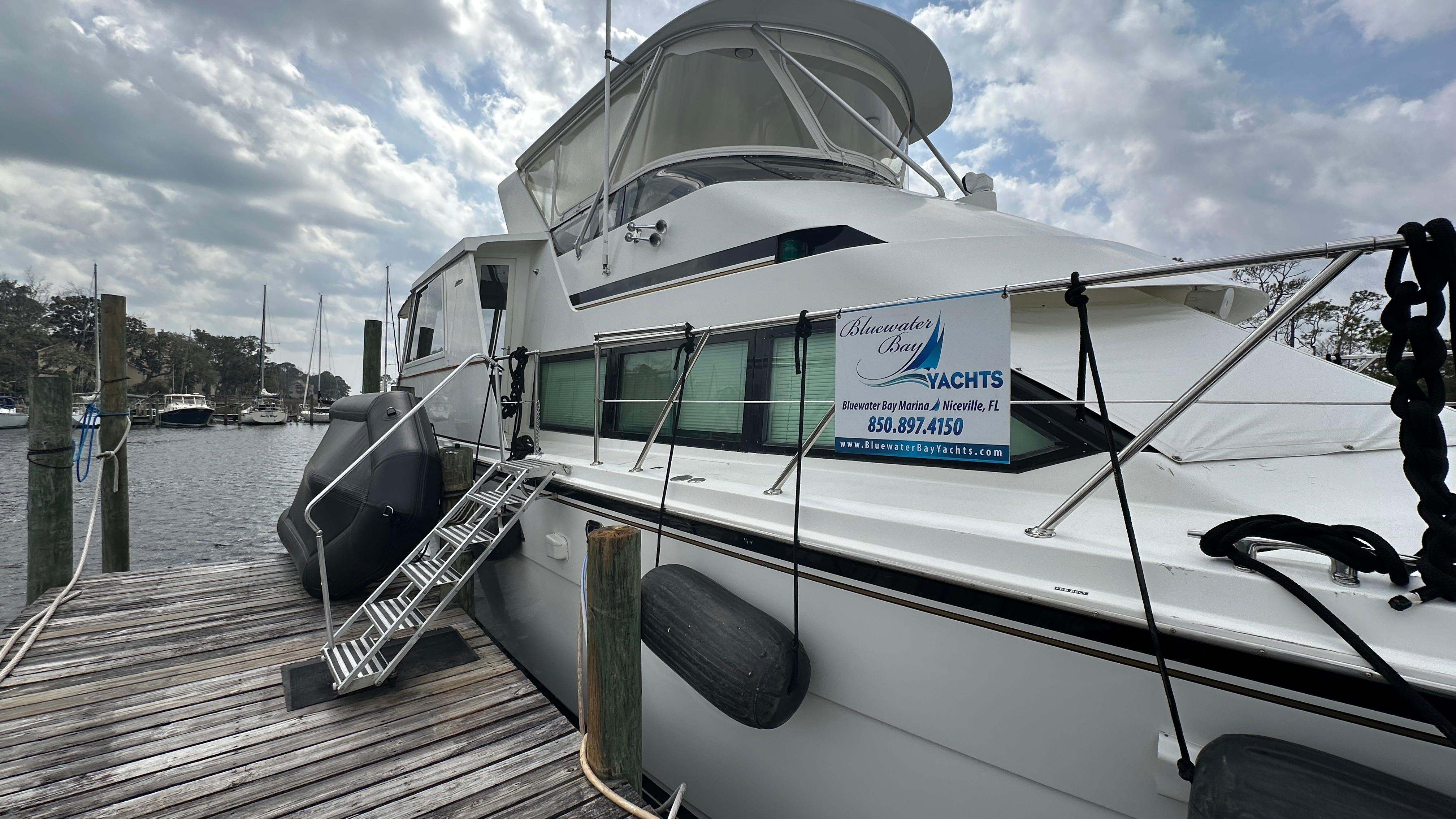 1996 Hatteras 50 Sport Deck Motor Yacht Motor Yacht for sale - YachtWorld