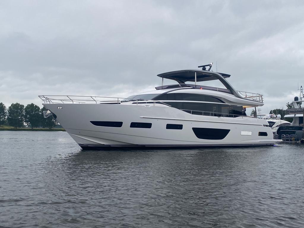 New 2021 Princess Y85 - Alicante | TopBoats