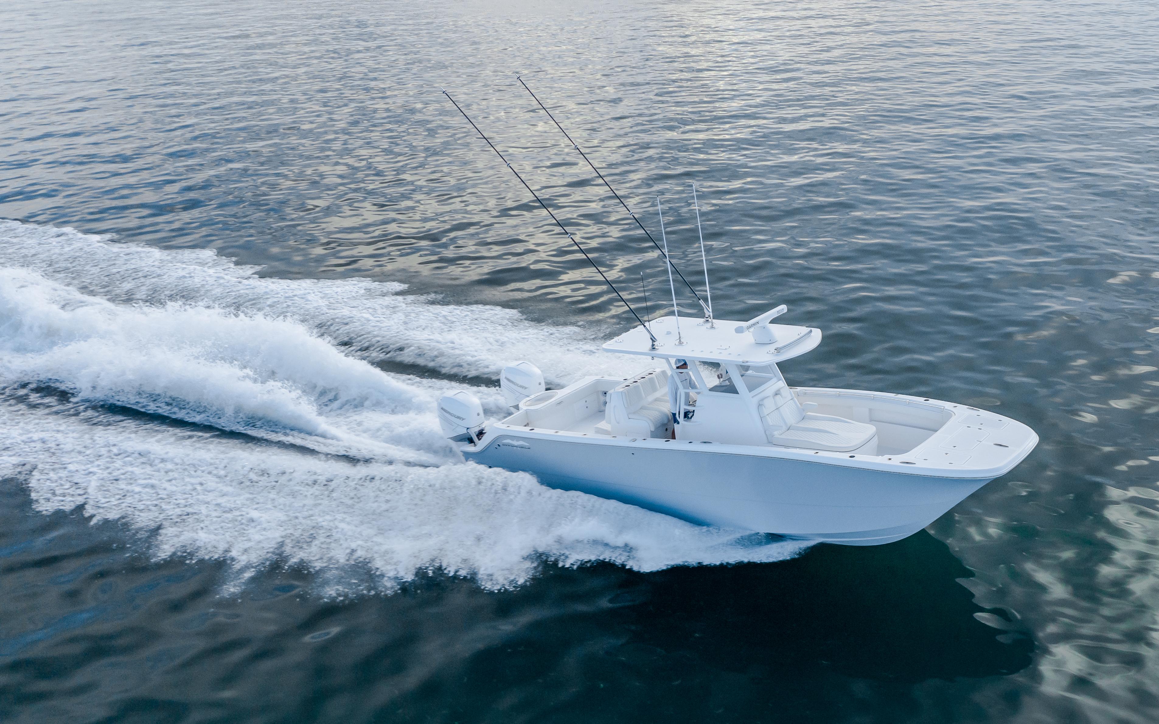 New 2024 Invincible 33 | TopBoats