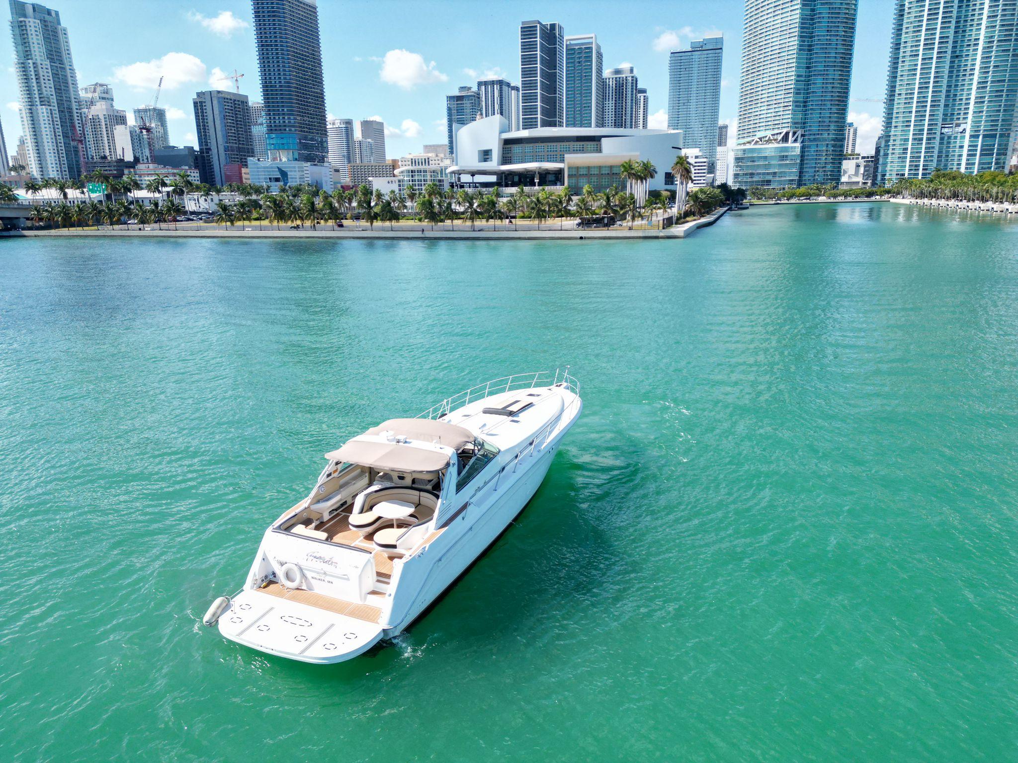 1998 Sea Ray 500 Sundancer Motor Yachts for sale - YachtWorld