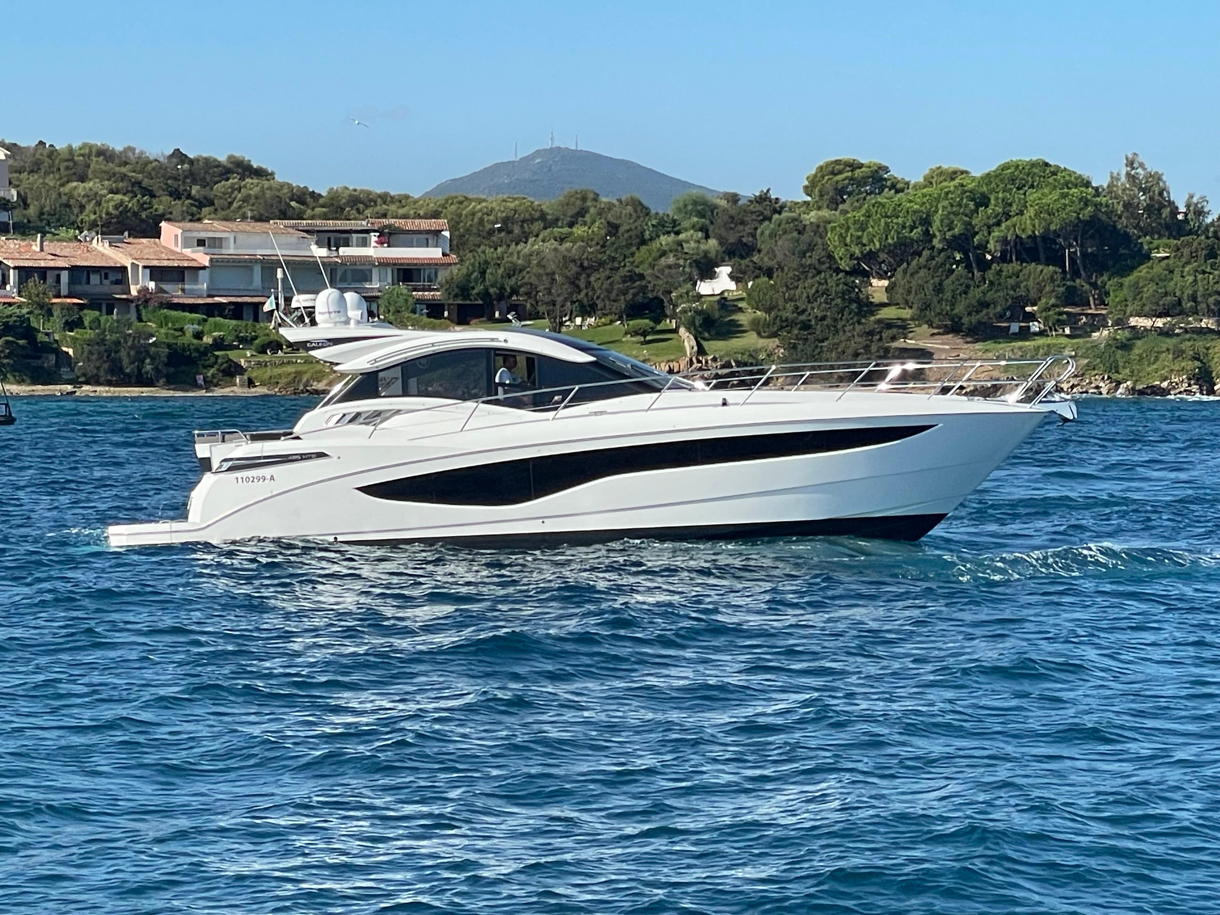 Galeon 485 HTS 15m 2022, Motorcruisers - Sassari | Boot24