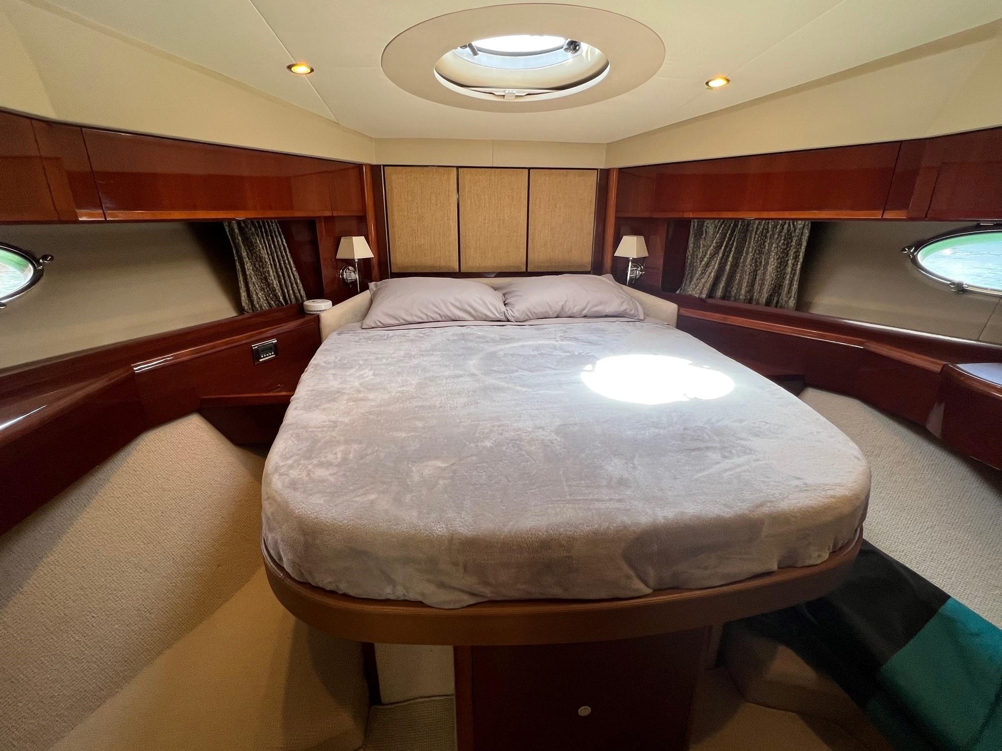 2007 Princess 58 Flybridge Flybridge for sale - YachtWorld