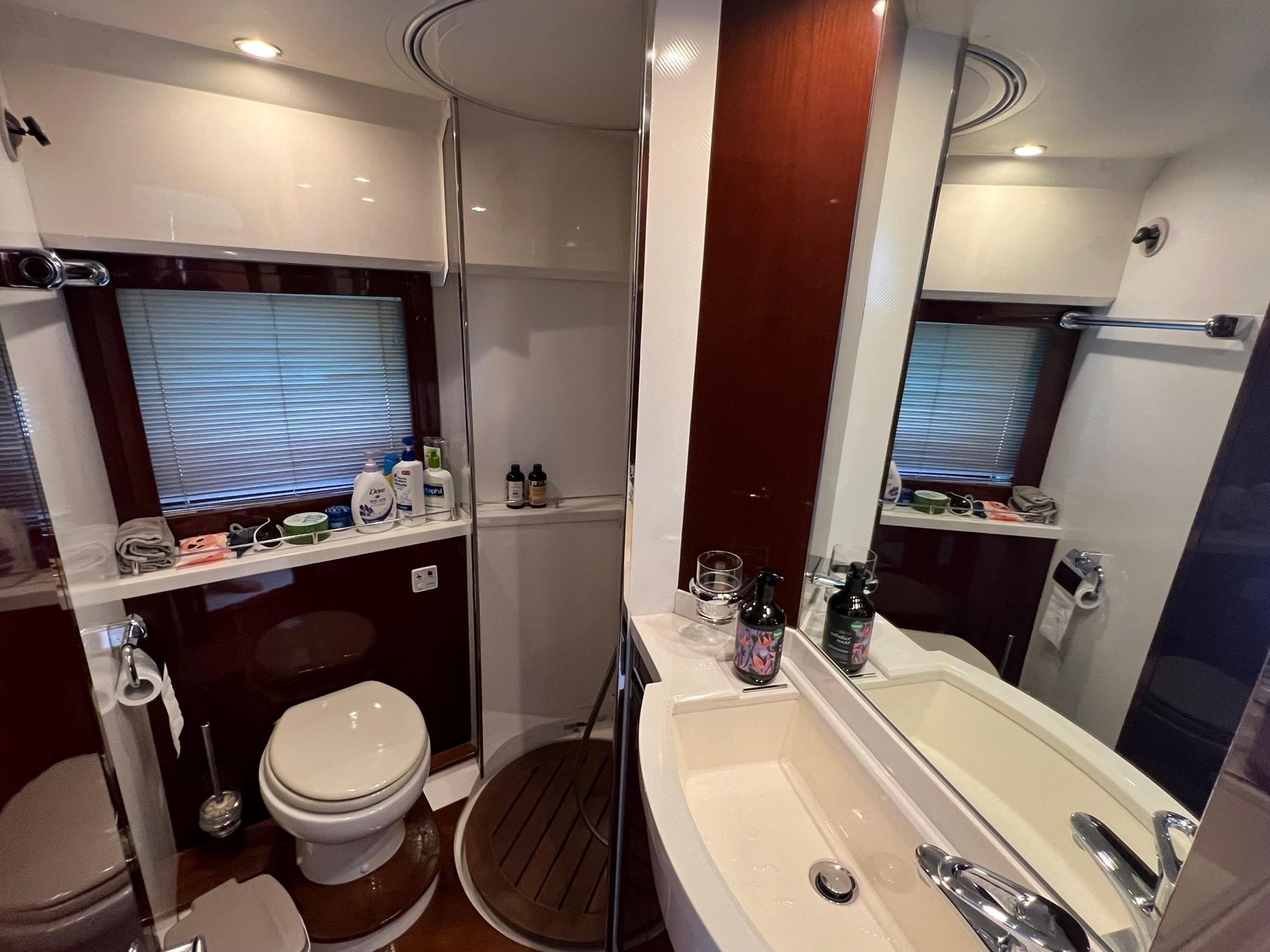 2007 Princess 58 Flybridge Flybridge for sale - YachtWorld