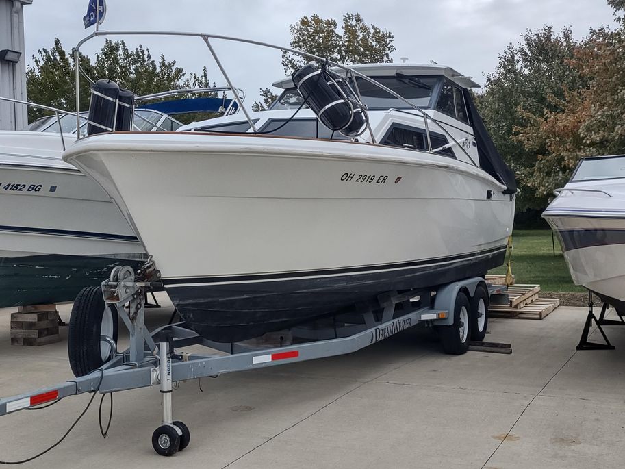 1976 Trojan 260 Hardtop Express Express Cruiser for sale - YachtWorld