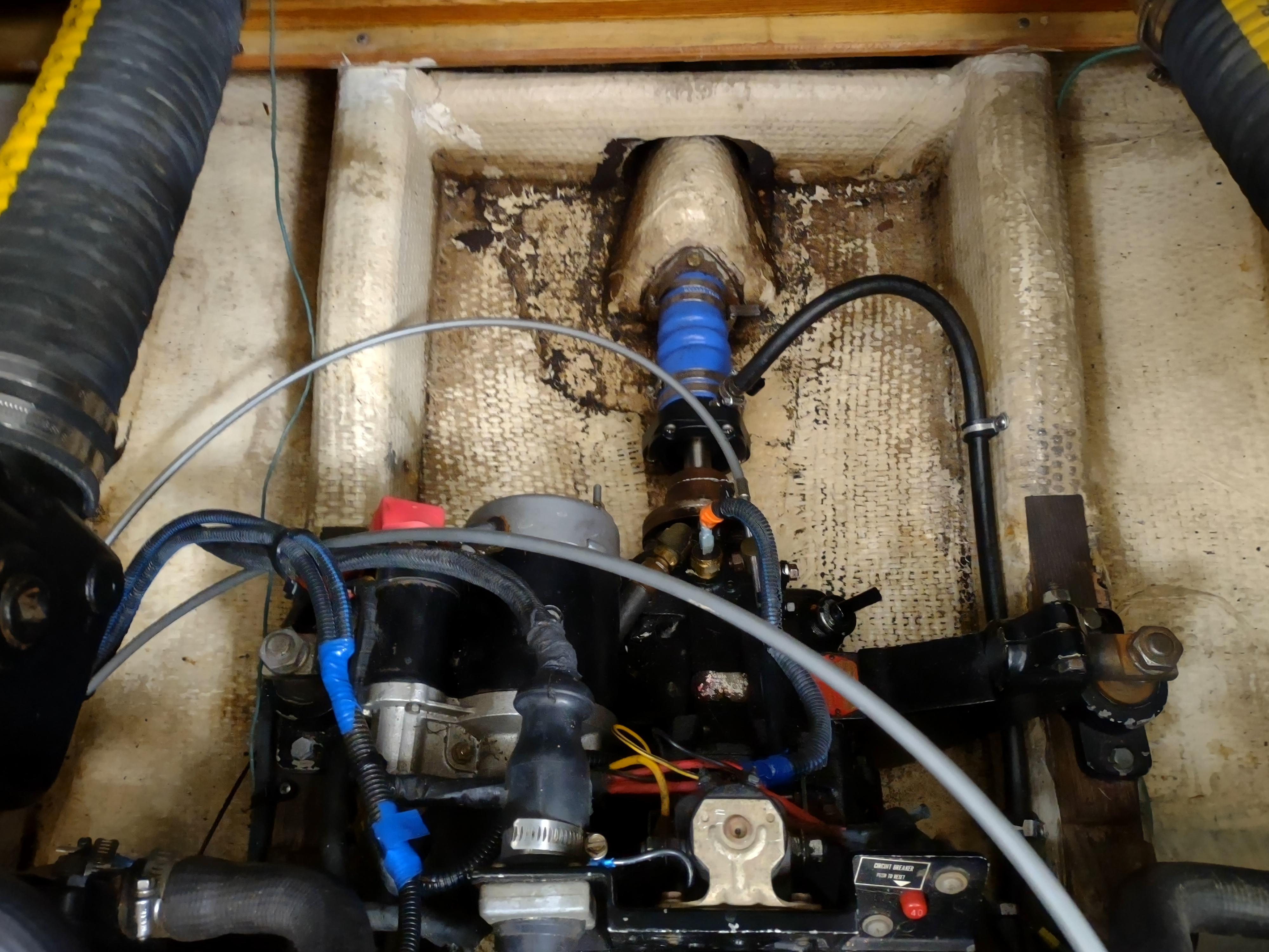 1976 Trojan 260 Hardtop Express Express Cruiser for sale - YachtWorld