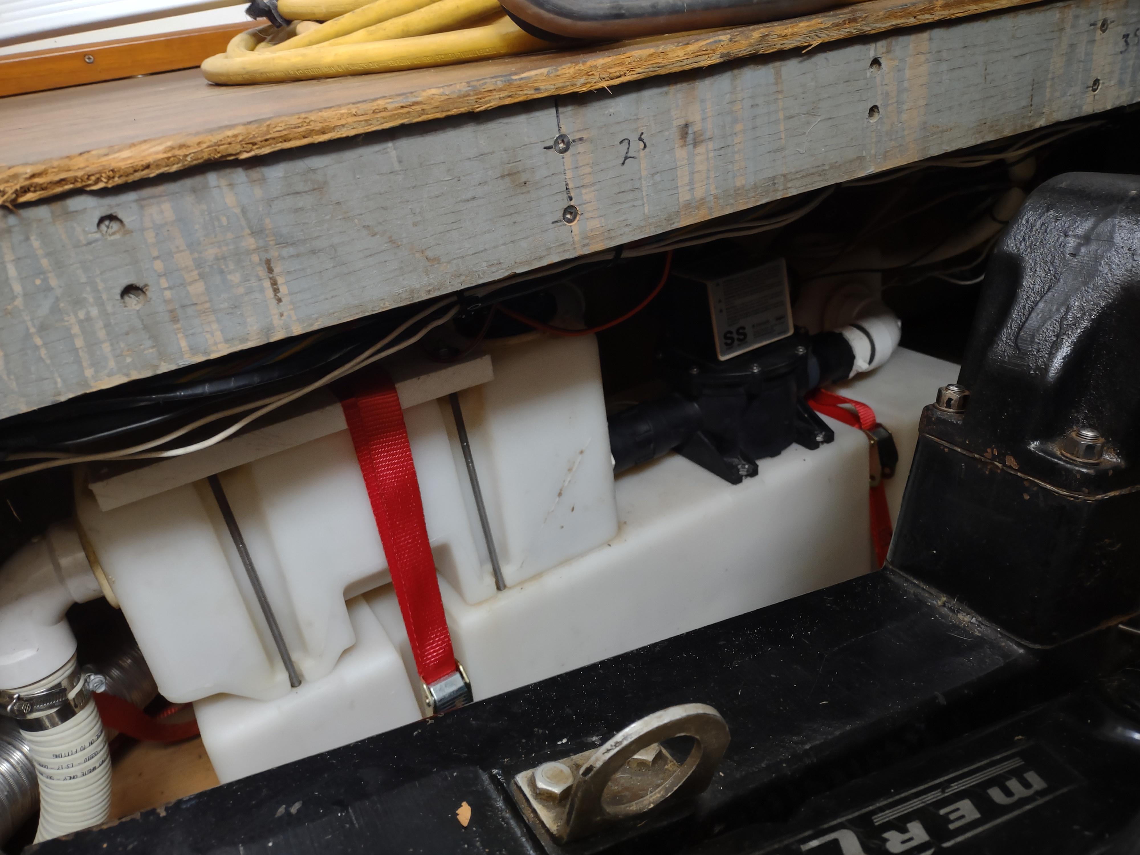 1976 Trojan 260 Hardtop Express Express Cruiser for sale - YachtWorld