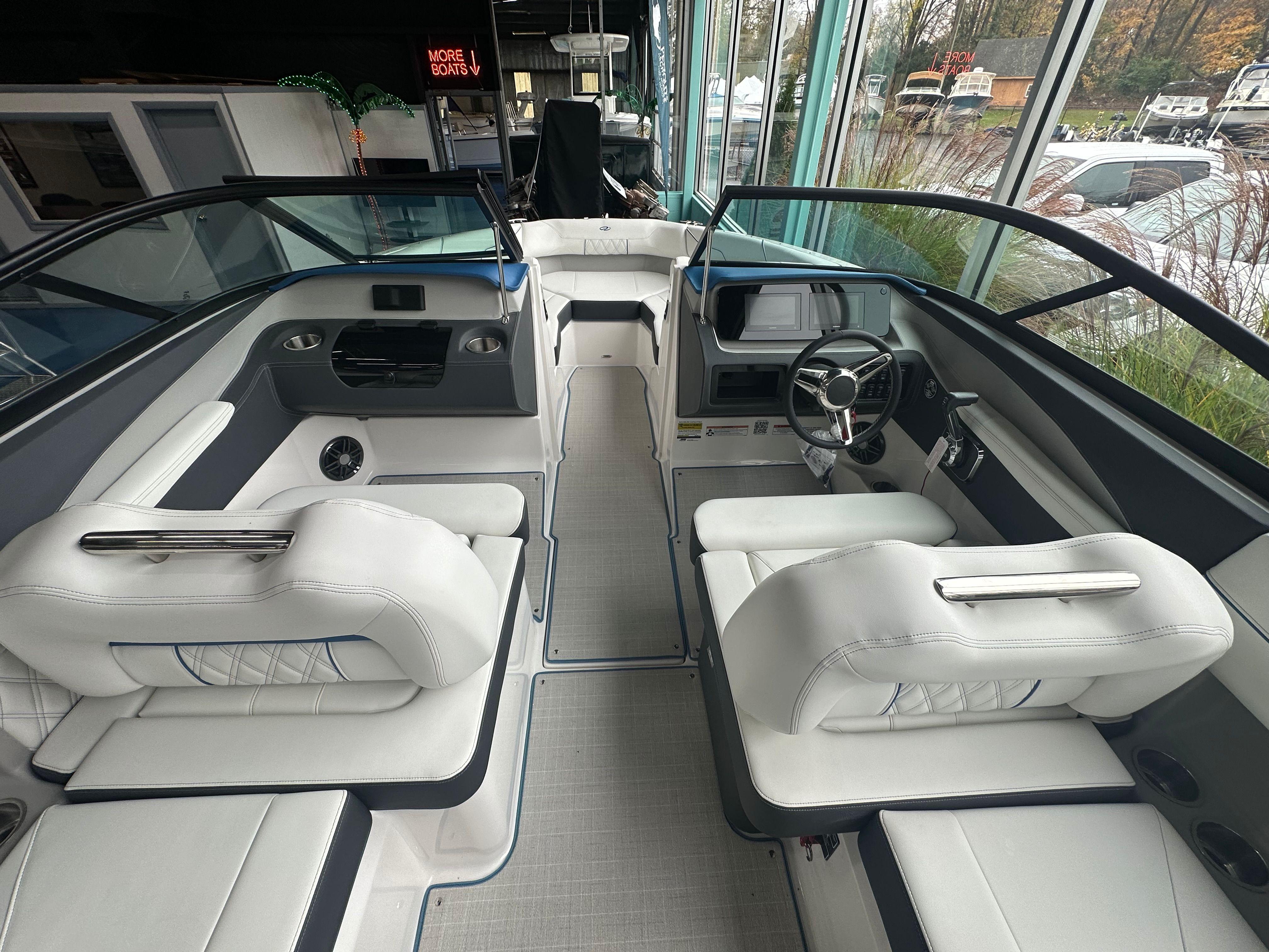 2024 Regal LS2 Bowrider à vendre - YachtWorld