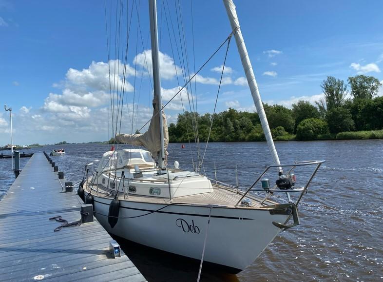 Sparkman-stephens Classic Sailboats Deb 33 boats for sale in ...