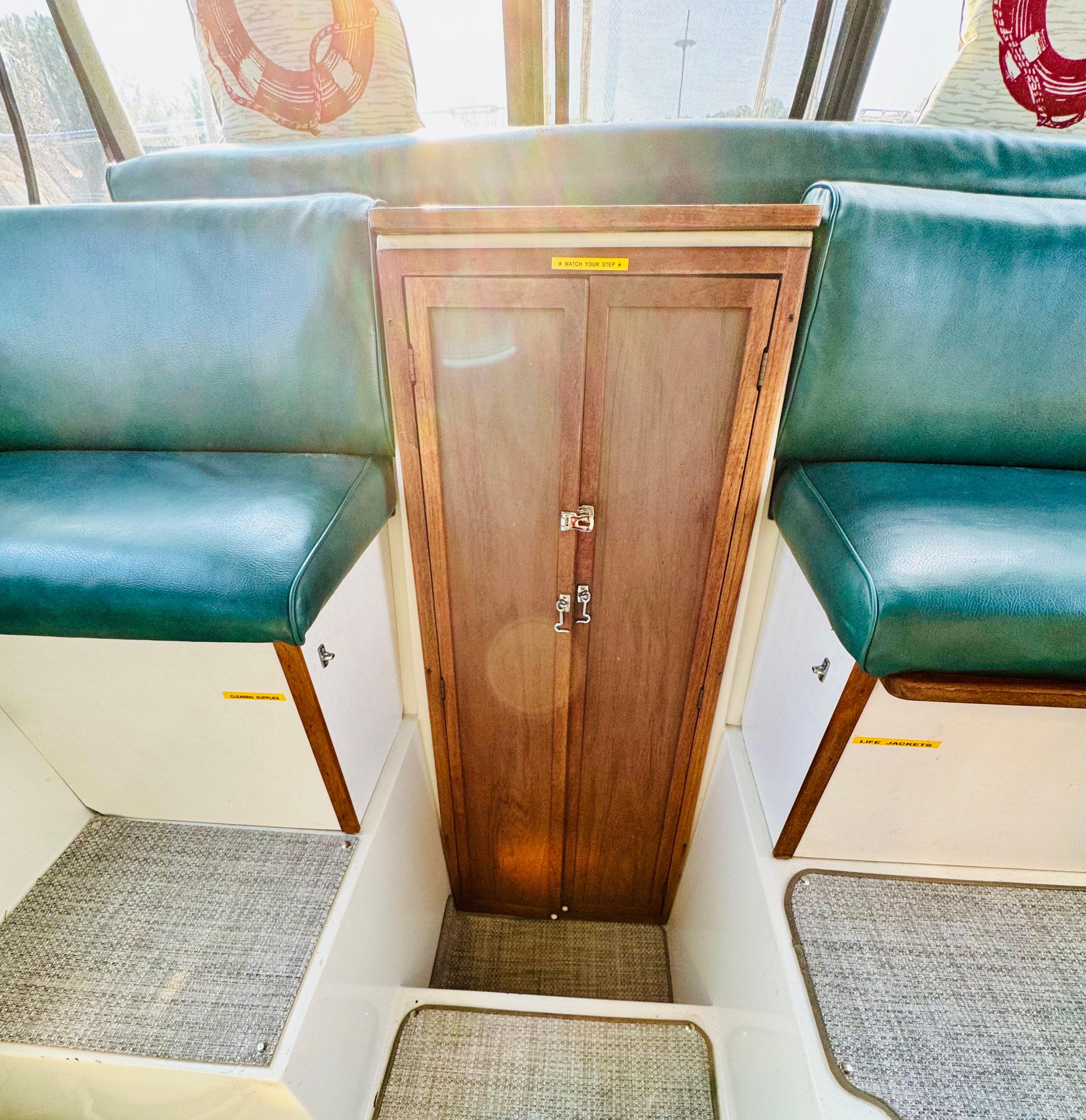 1984 Carver 2807 Riviera Aft Cabin Cruiser for sale - YachtWorld