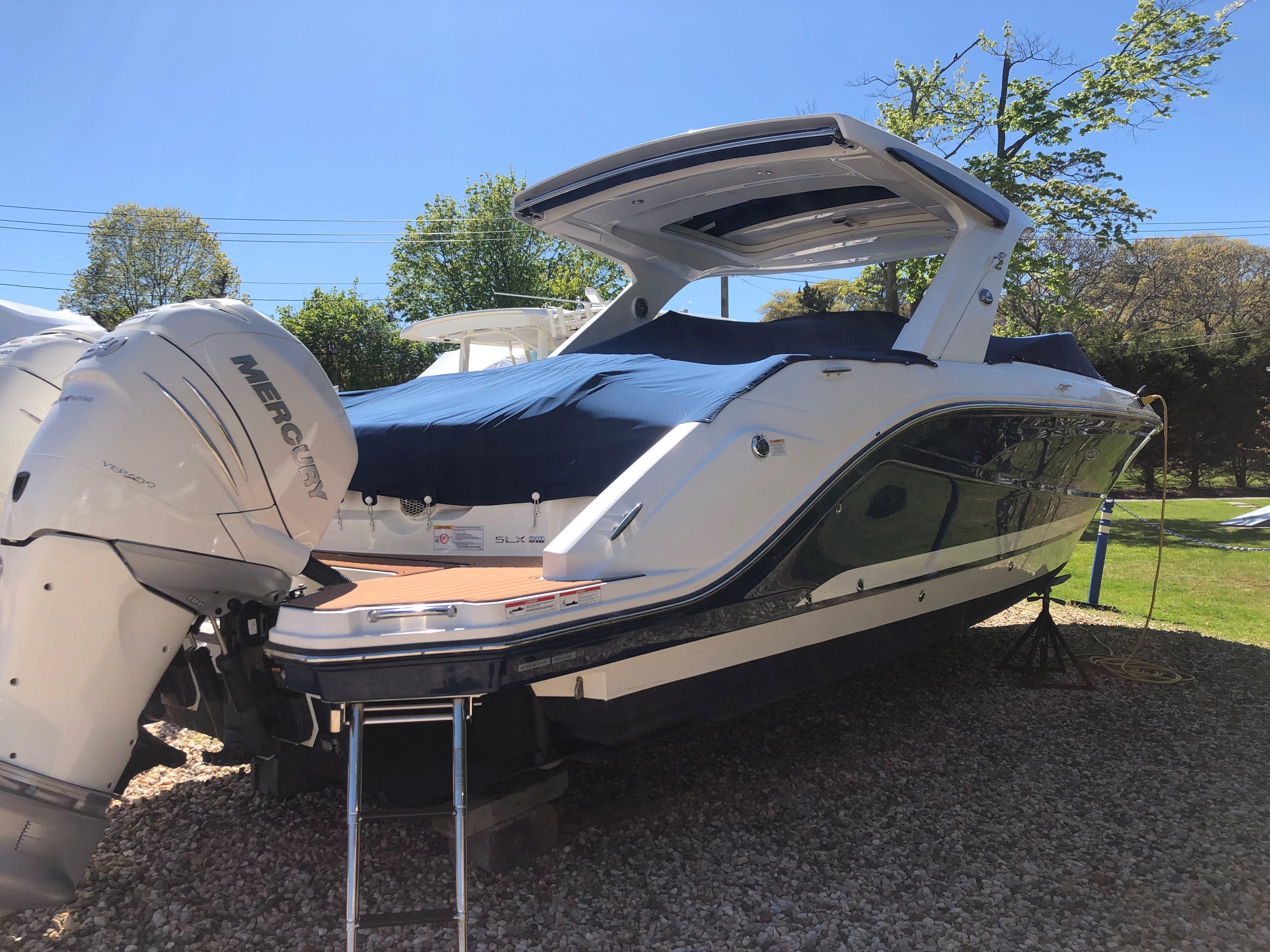 2018 Sea Ray SLX 310 OB Lanchas de proa abierta en venta - YachtWorld