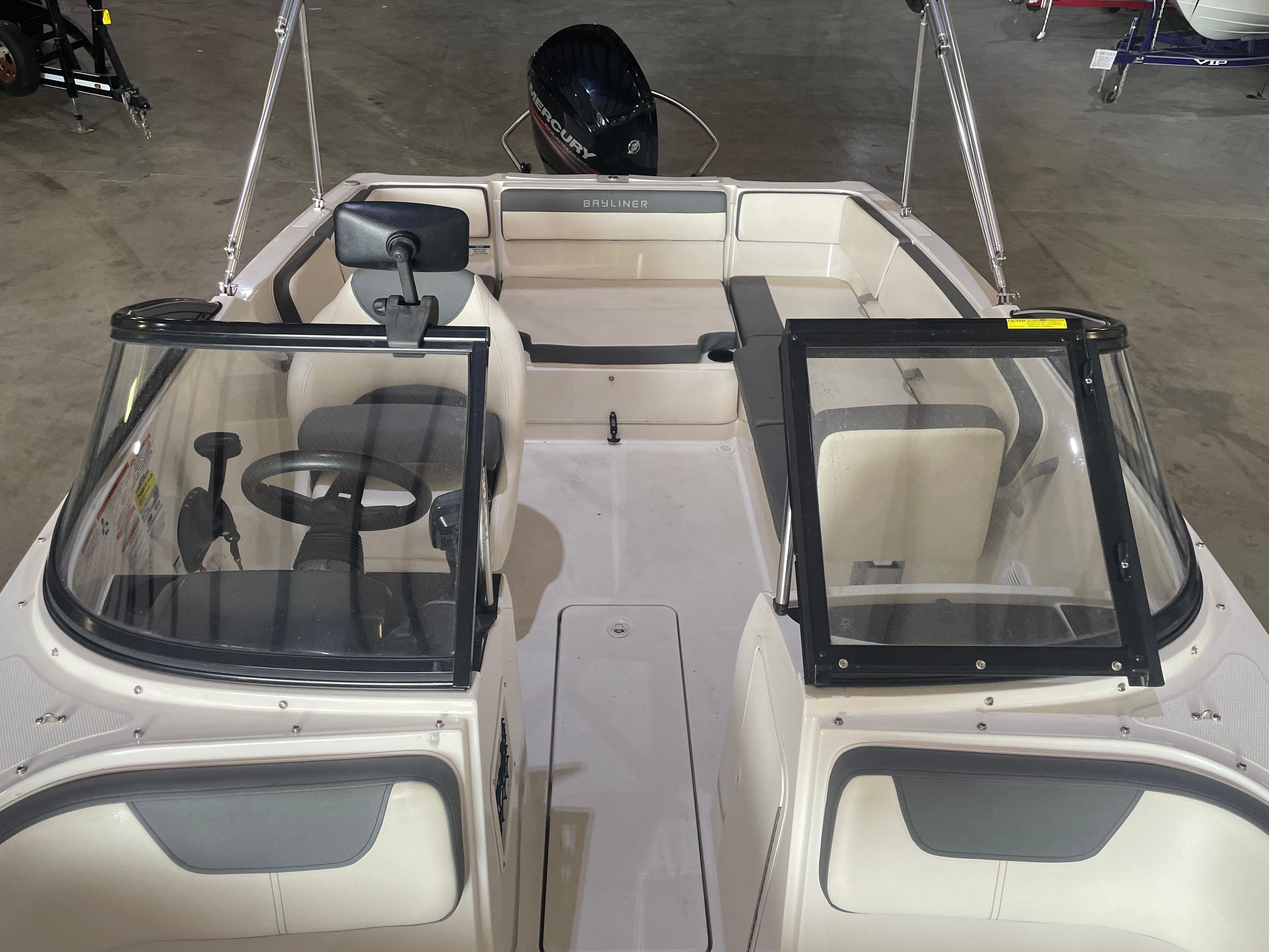 2018 Bayliner VR4 Bowrider OB Bowrider for sale - YachtWorld