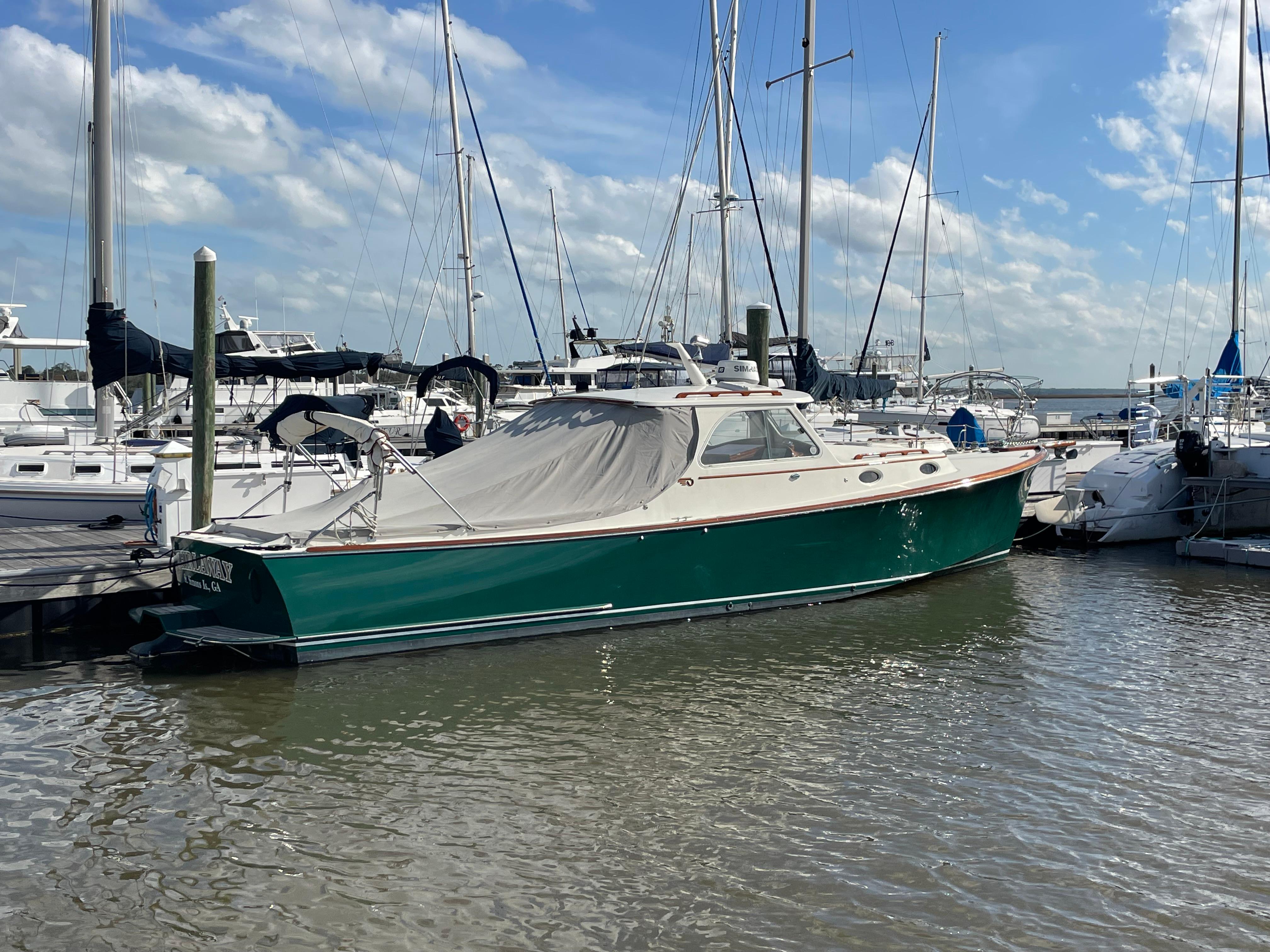 2000 Hinckley Picnic Boat Classic Downeast for sale - YachtWorld