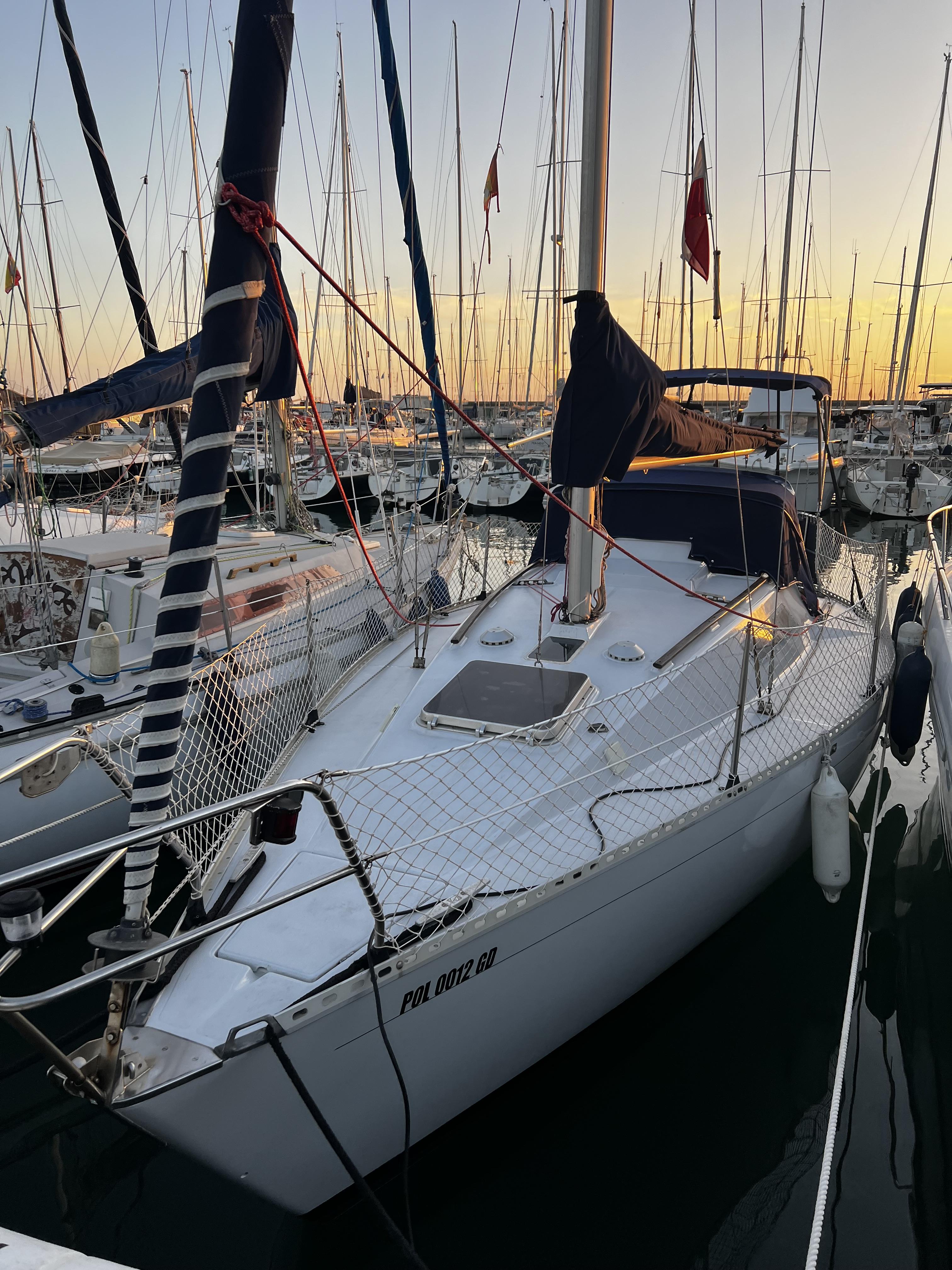 Used 1980 Beneteau First 27 - Barcelona | TopBoats