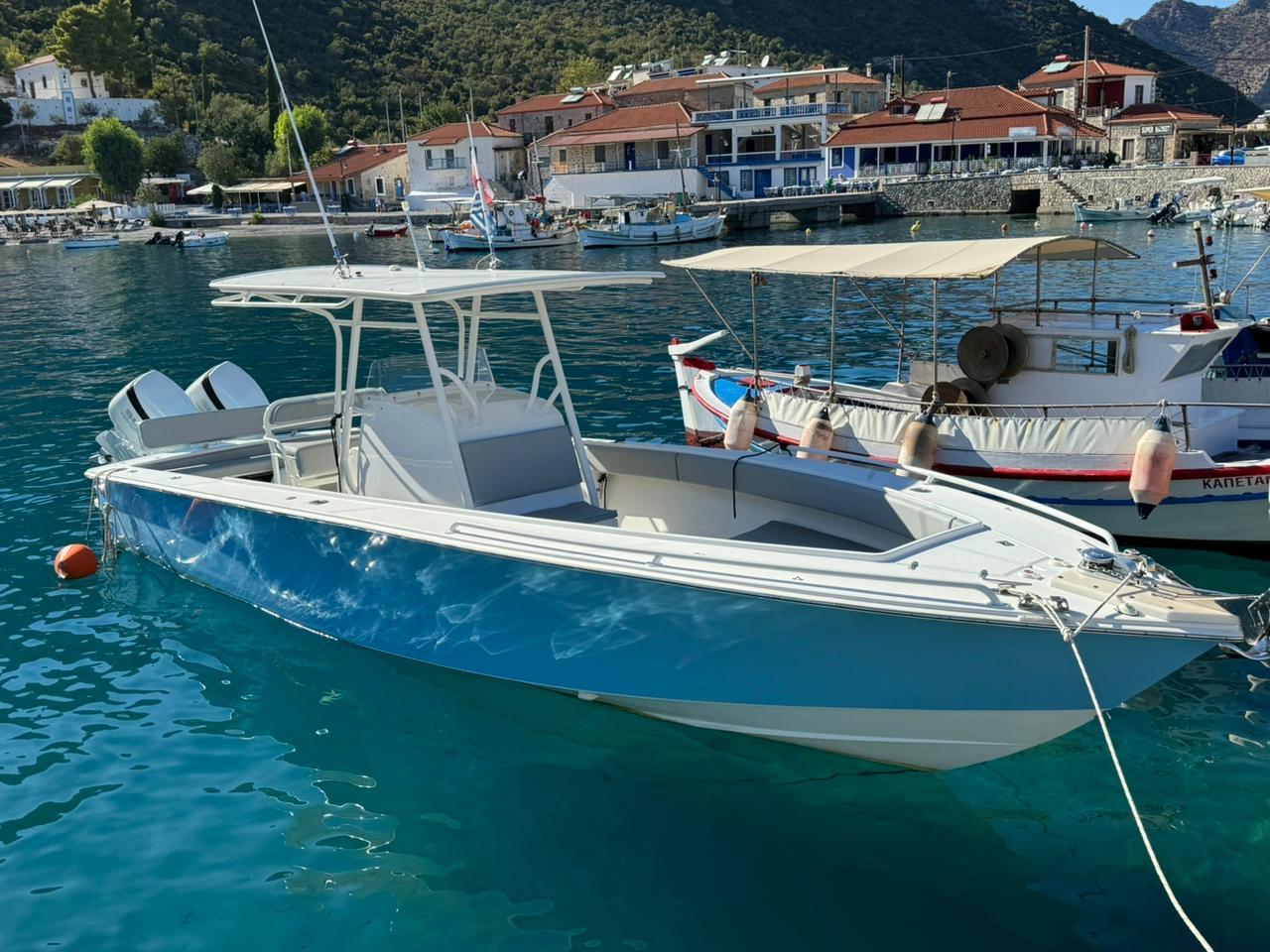 2004 Jupiter 31 Center Console Center Console for sale - YachtWorld