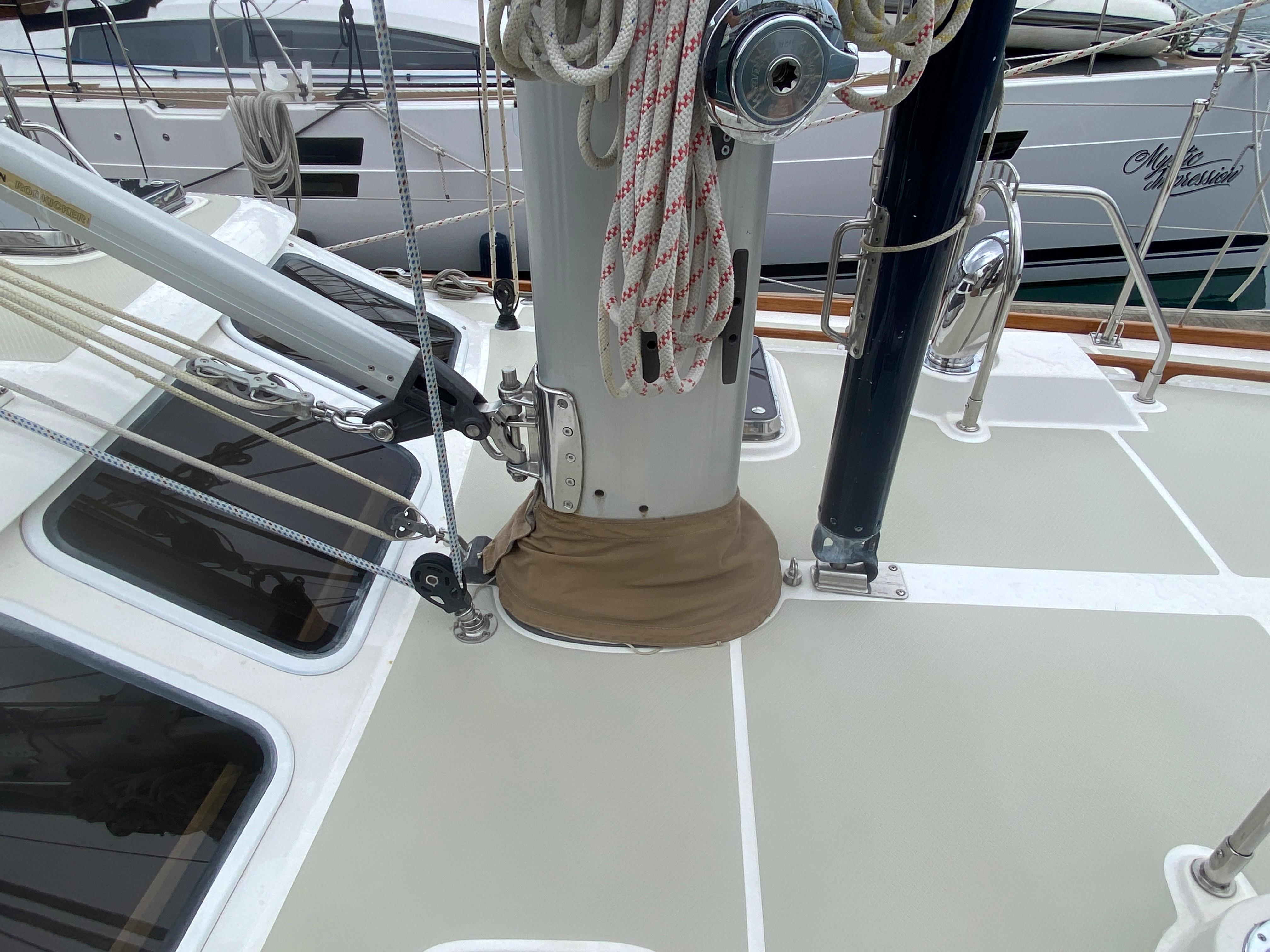 2009 Hylas 54 Cruiser for sale - YachtWorld