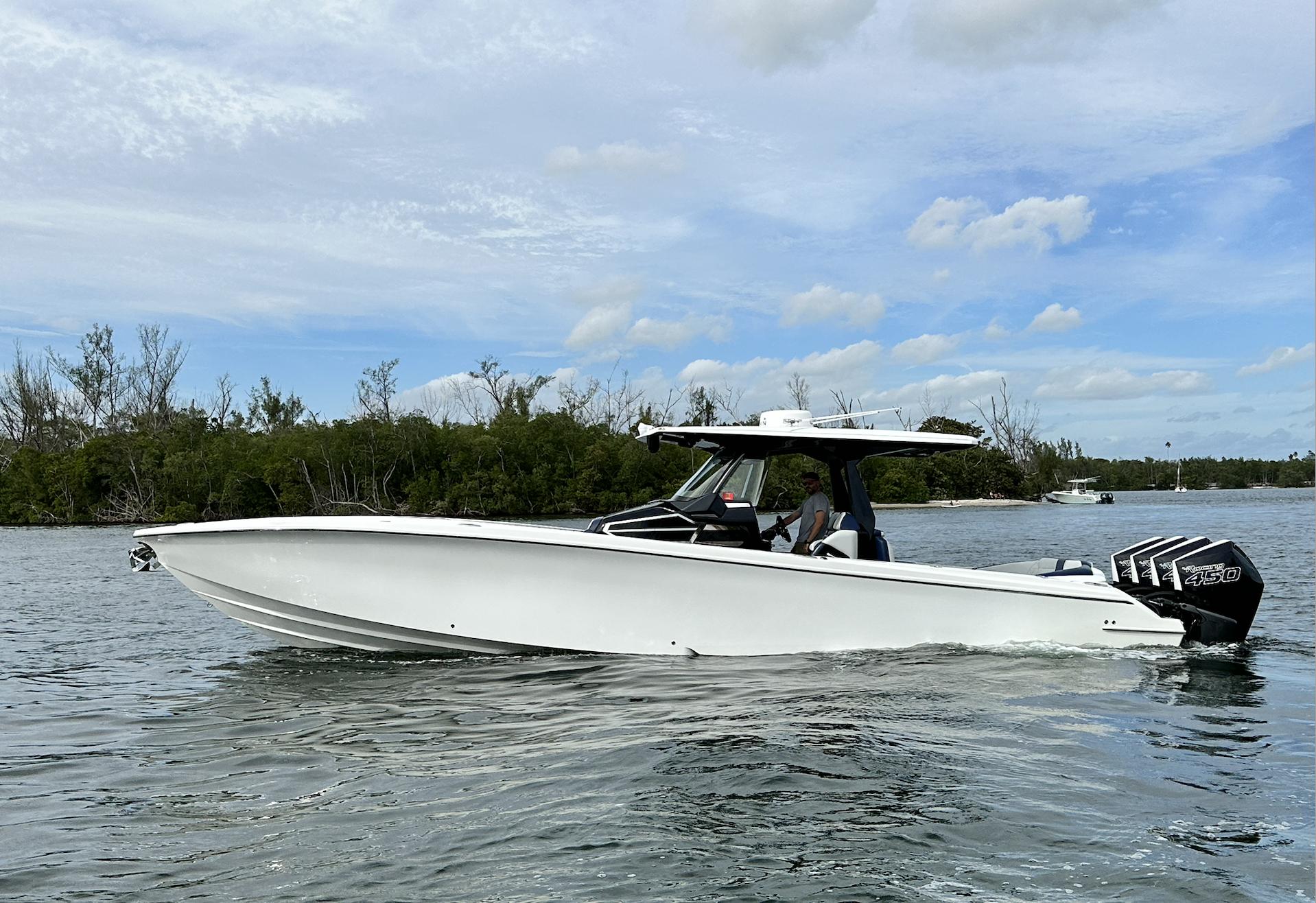 2023 Nor-Tech 400 Supersport Center Console for sale - YachtWorld