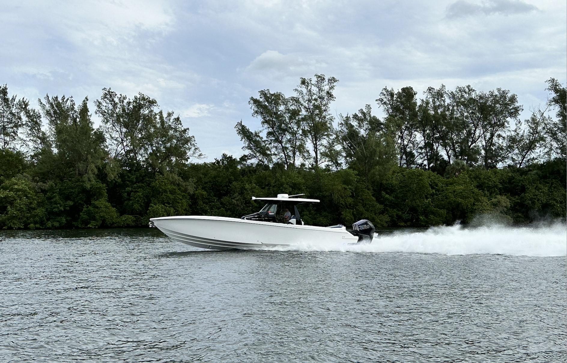 2023 Nor-Tech 400 Supersport Center Console for sale - YachtWorld