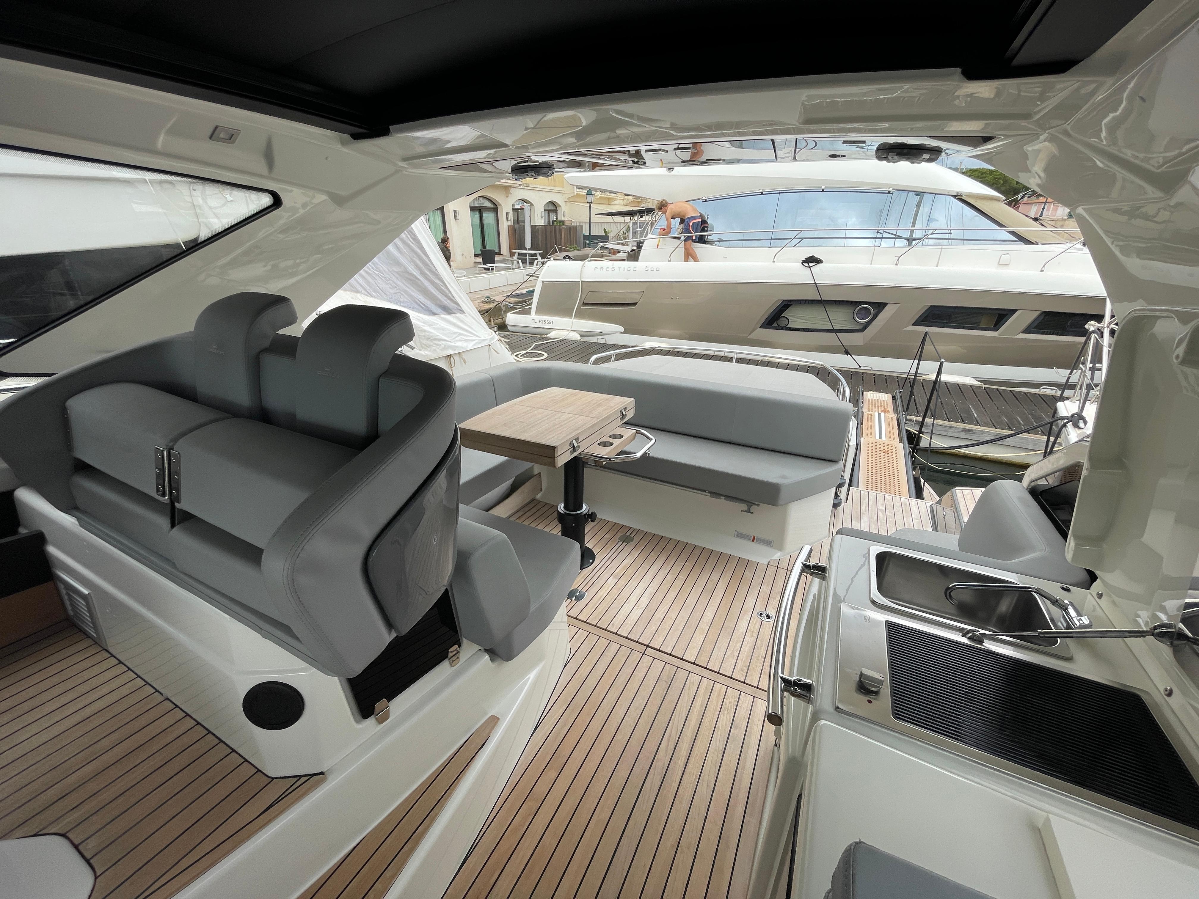 2021 Cranchi m 44 Cruiser for sale - YachtWorld