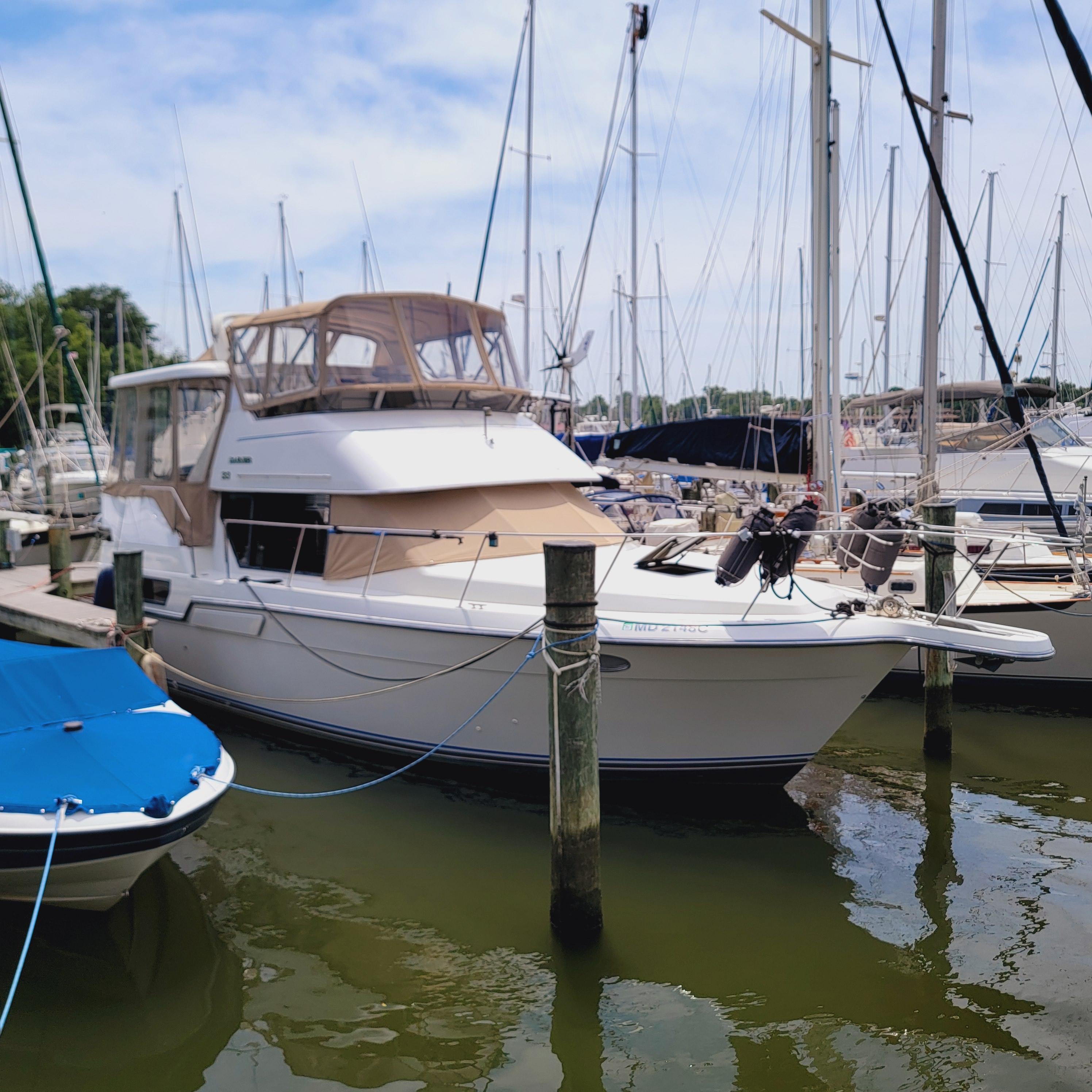 1992 Carver 33 Aft Cabin Cruiser for sale - YachtWorld