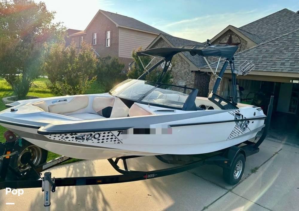 Used 2011 Axis A20 - Texas | TopBoats