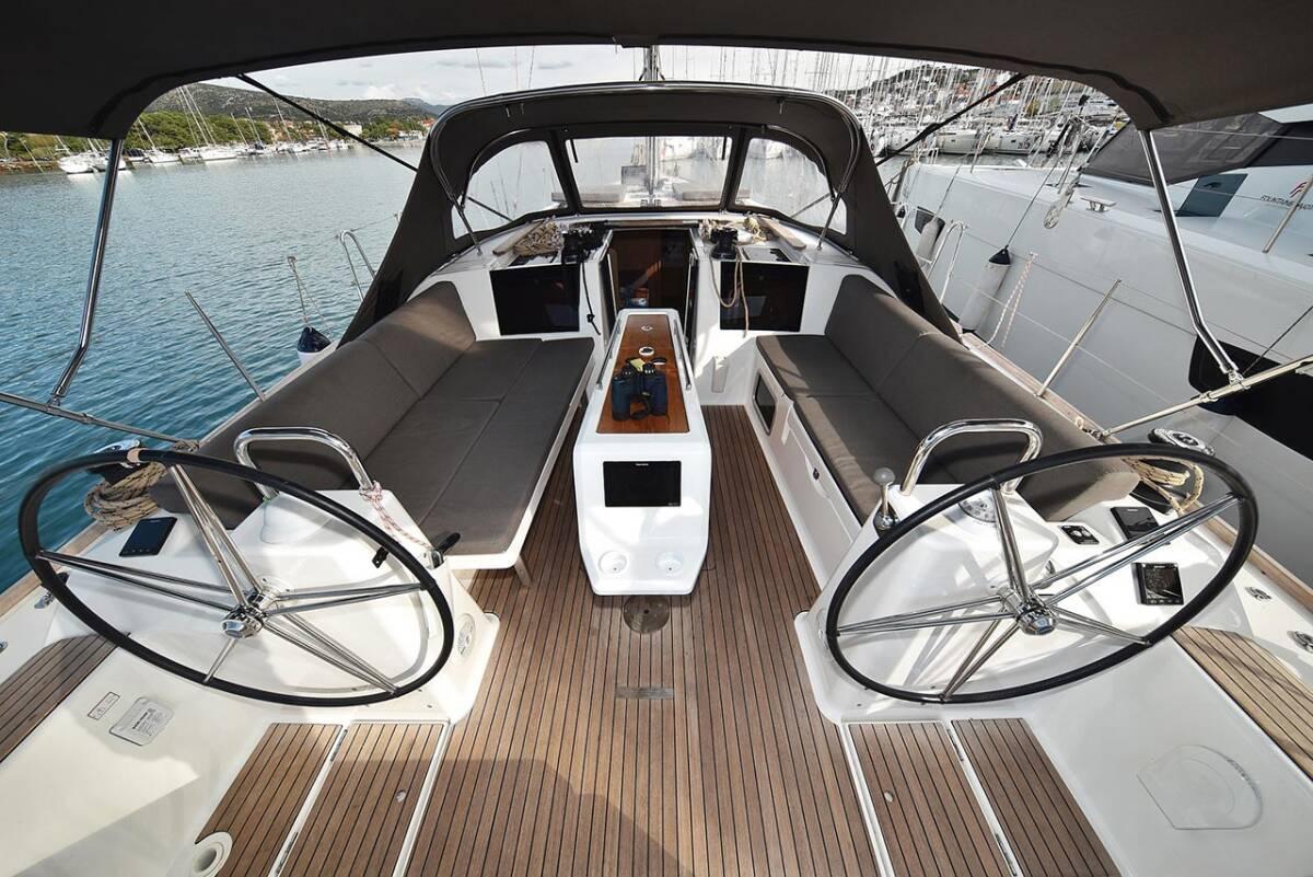 2019 Dufour 460 GL Cruiser for sale - YachtWorld