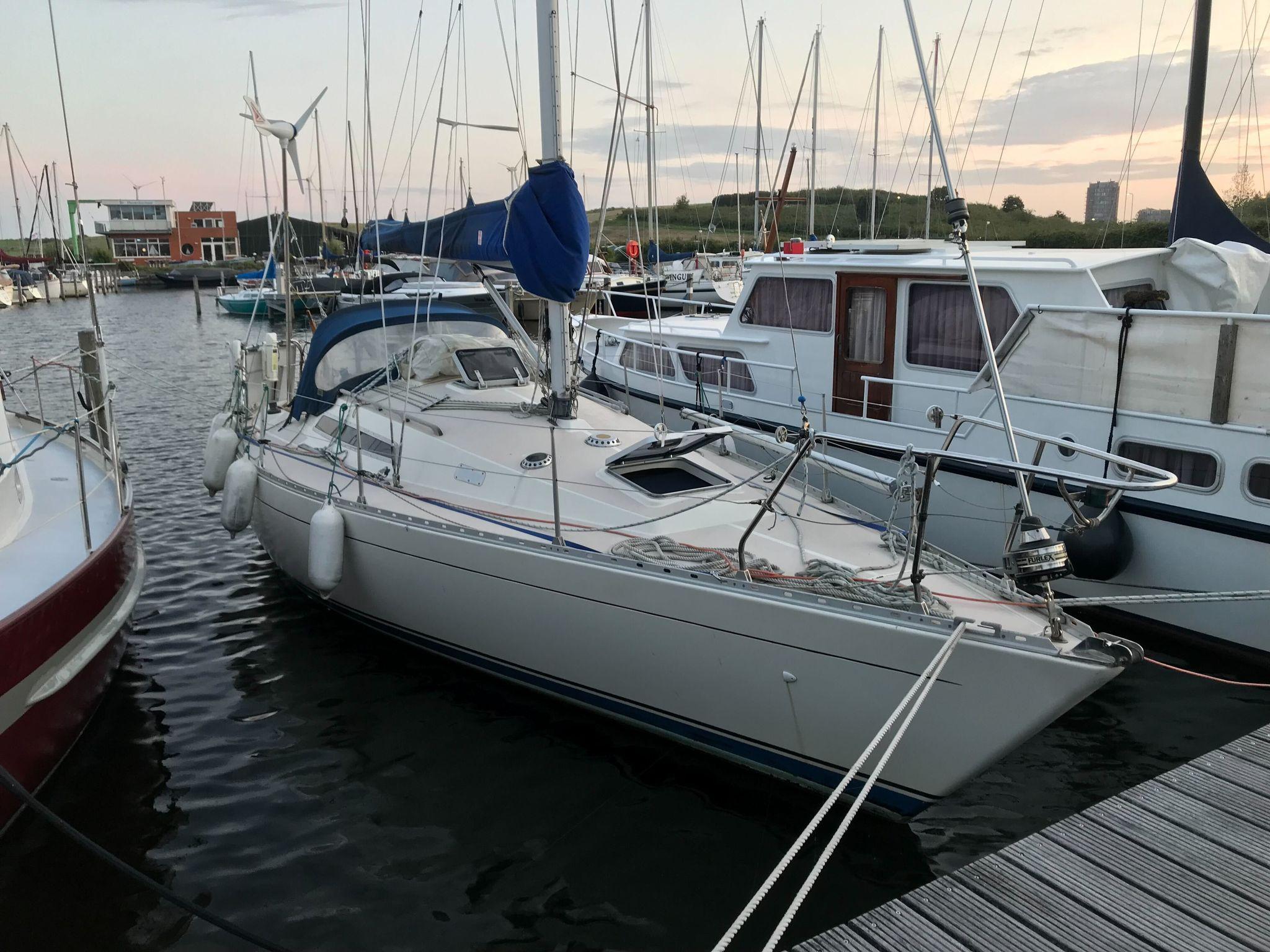 Used 1982 Sigma 33 OOD | TopBoats