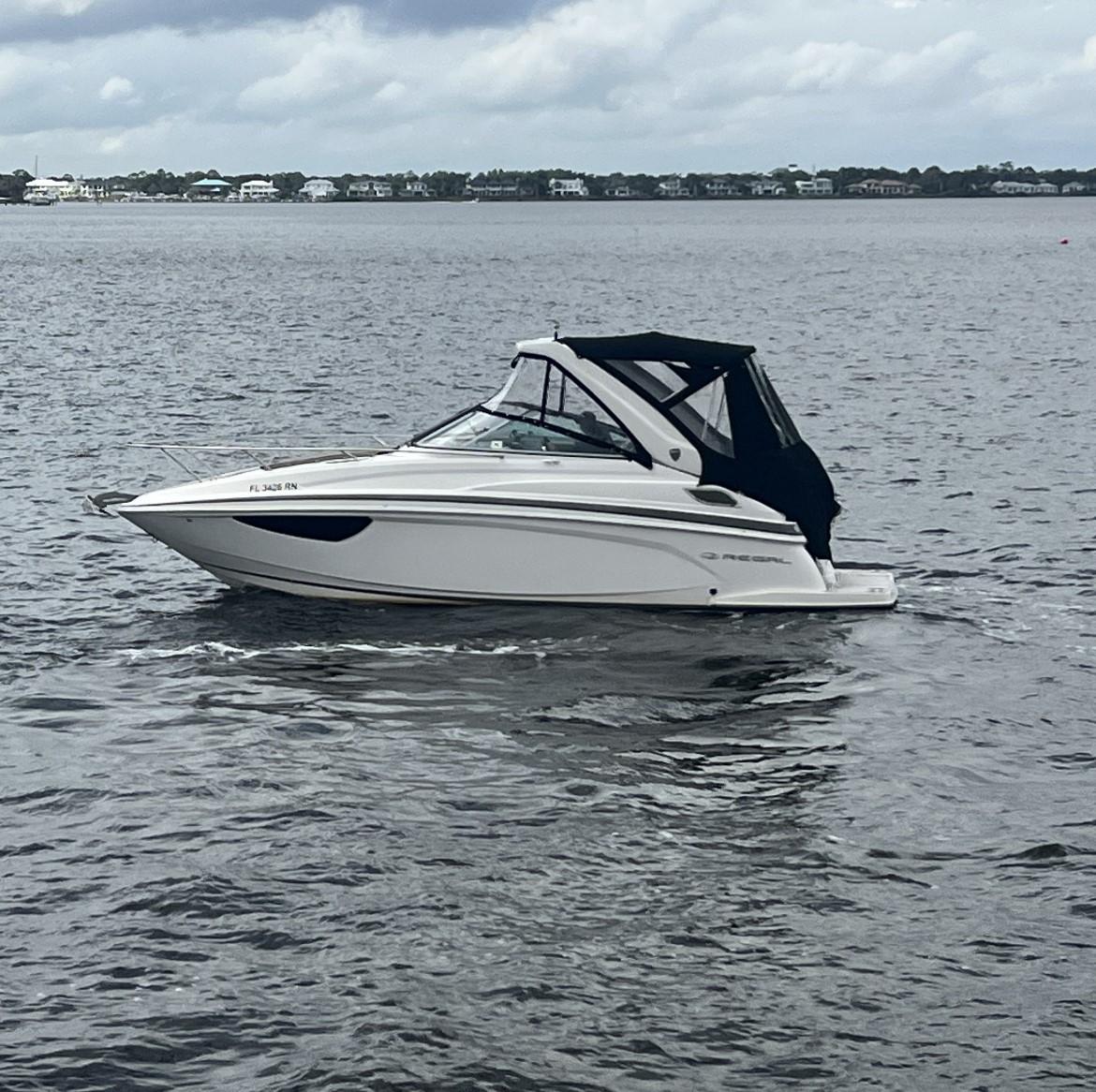 2018 Regal 28 Express Express Cruiser for sale - YachtWorld