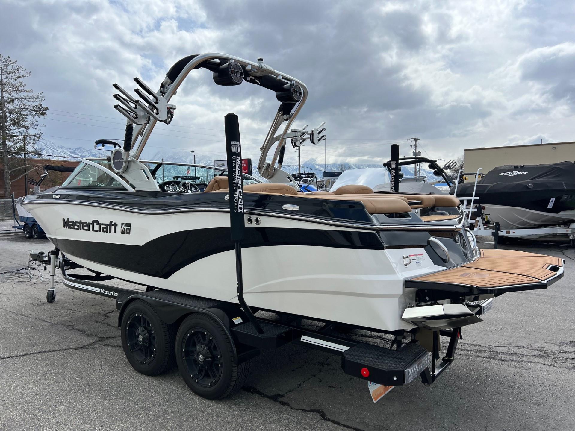 2021 MasterCraft XT23 Bowrider Ski and Wakeboard for sale - YachtWorld