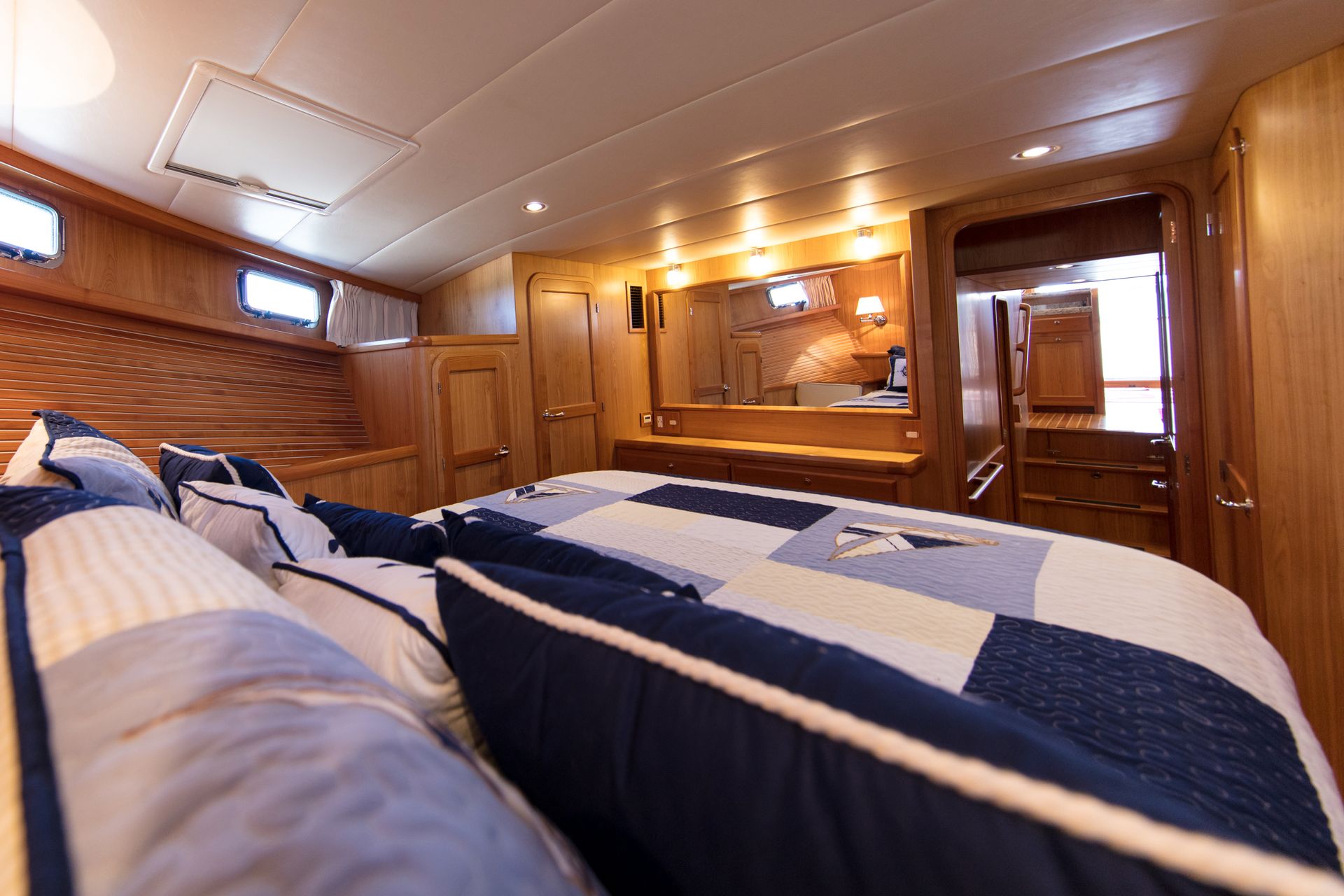 2016 Kadey-Krogen 48 AE - Weber Yachts