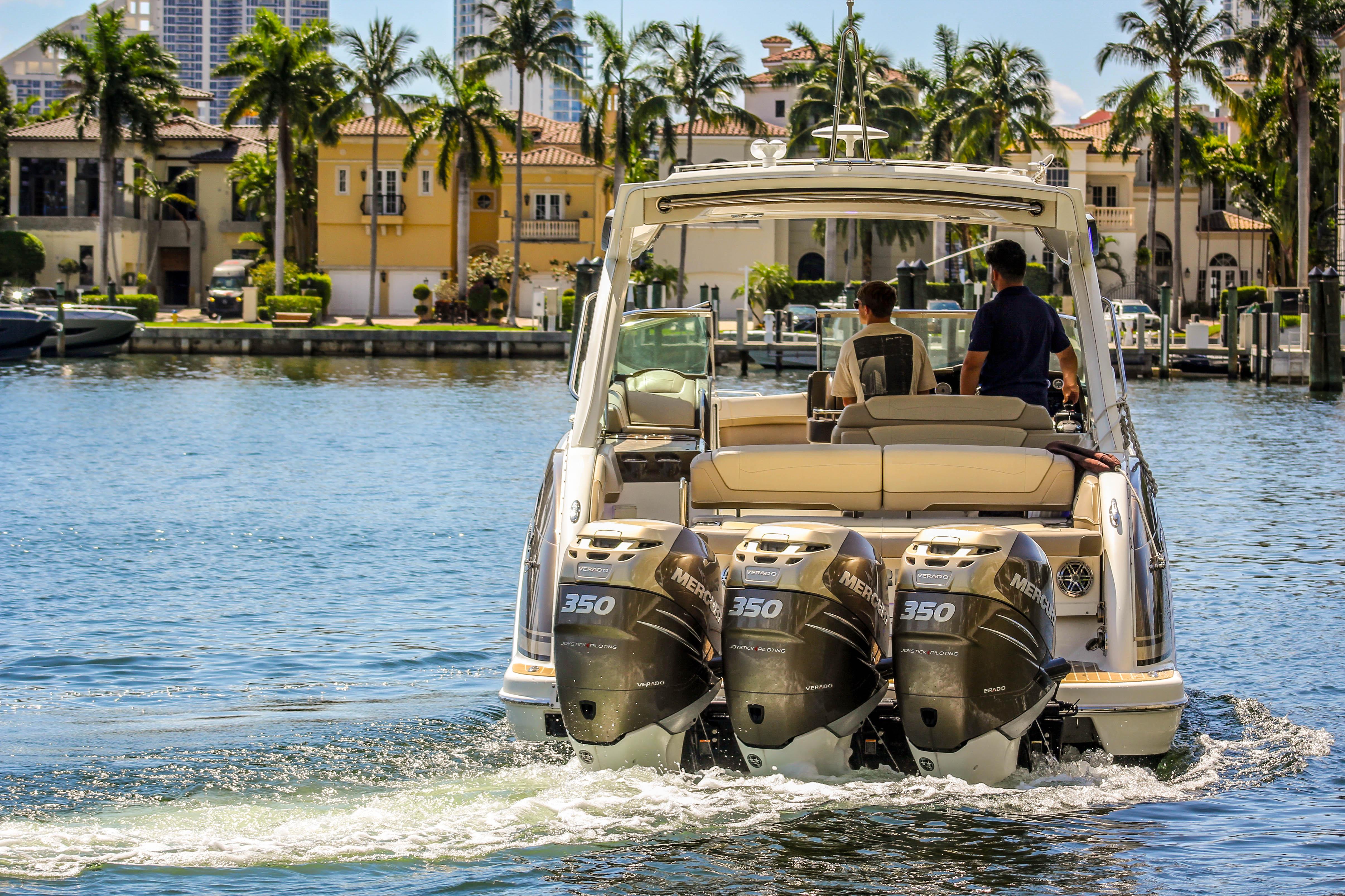 2018 Formula Crossover Bowrider Bowrider for sale - YachtWorld