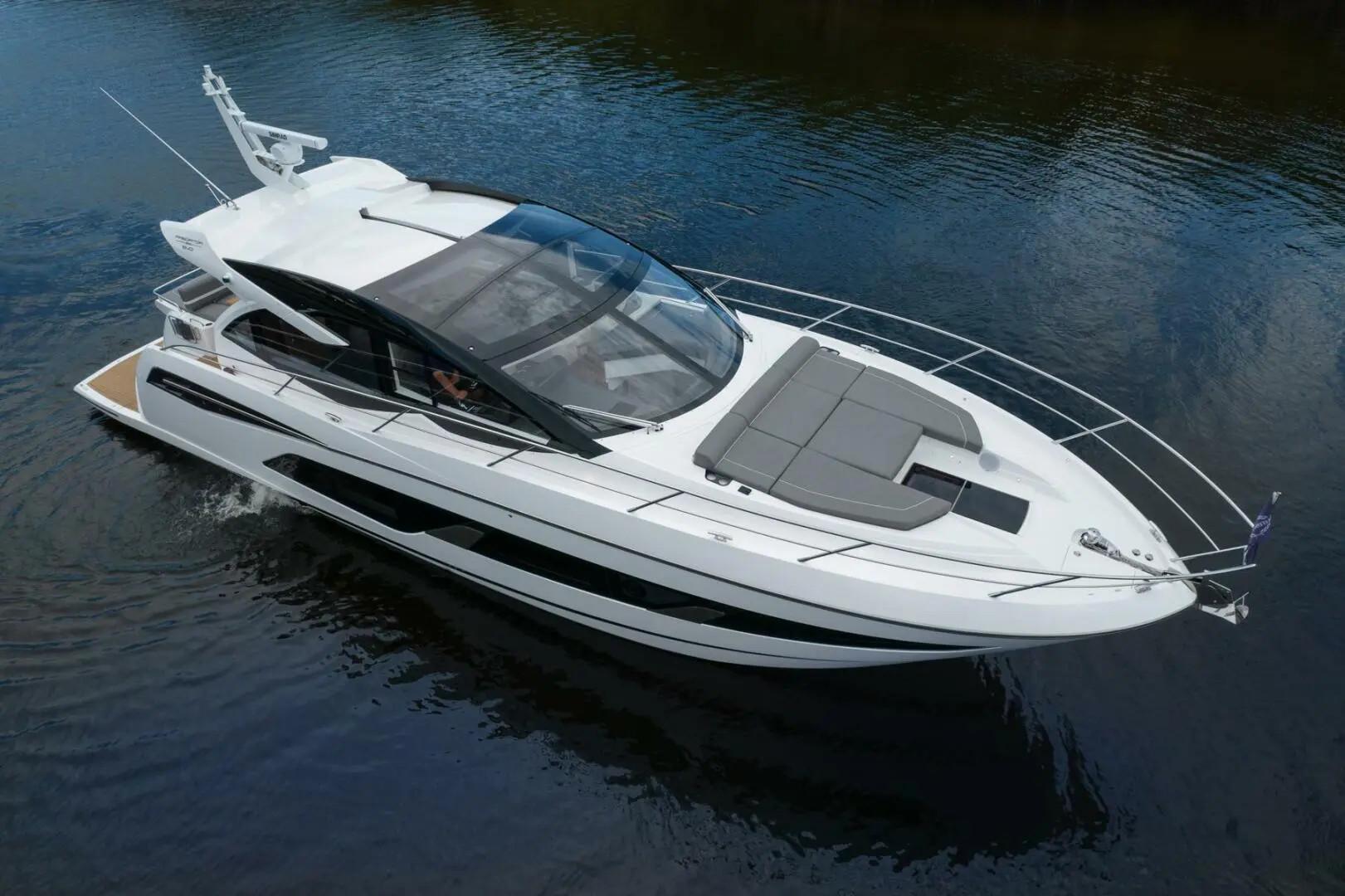 2021 Sunseeker Predator 55 Cruiser for sale - YachtWorld