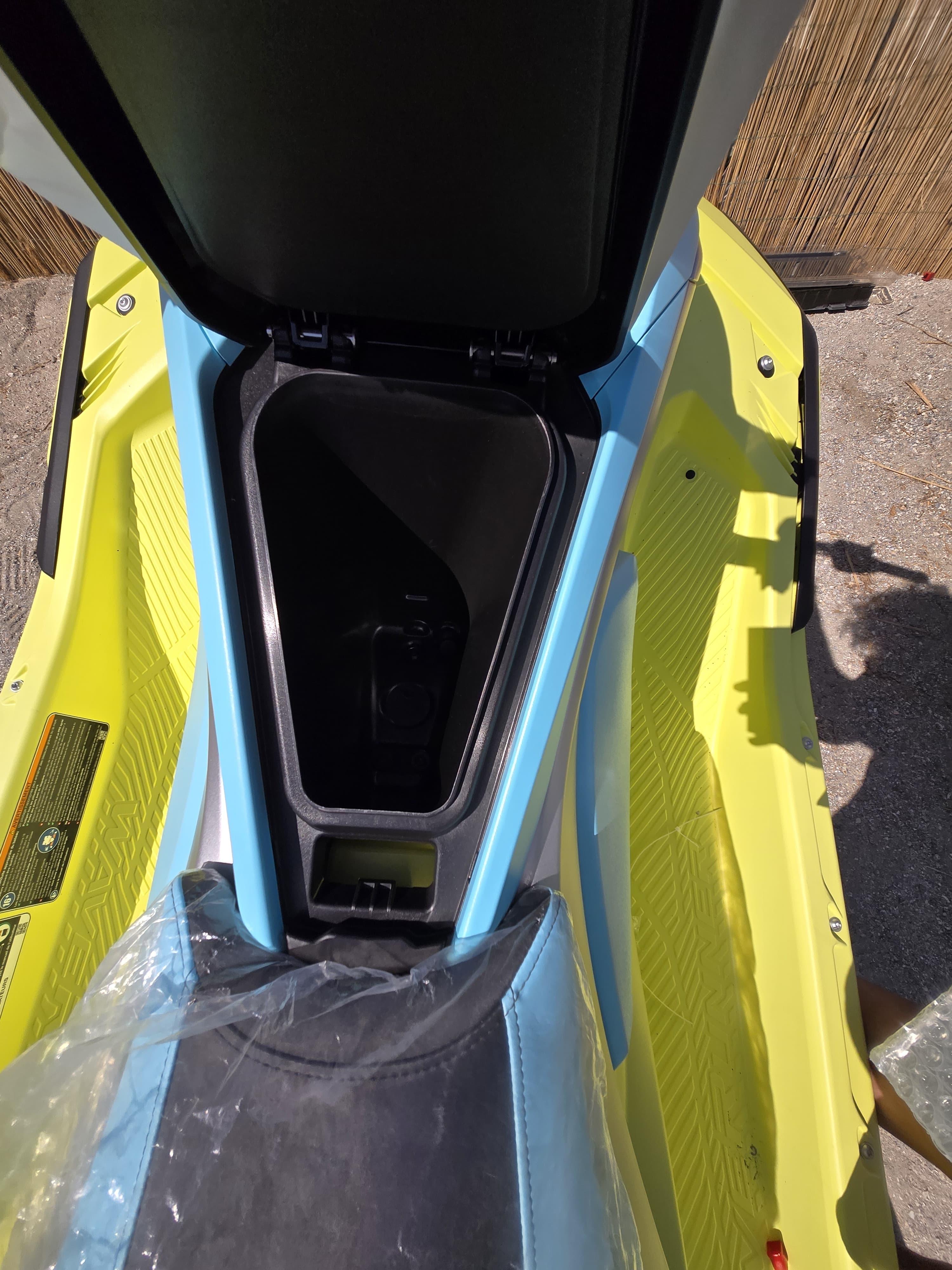 2025 Yamaha WaveRunner JetBlaster PRO 2-Up Scooters de mer et jet skis ...