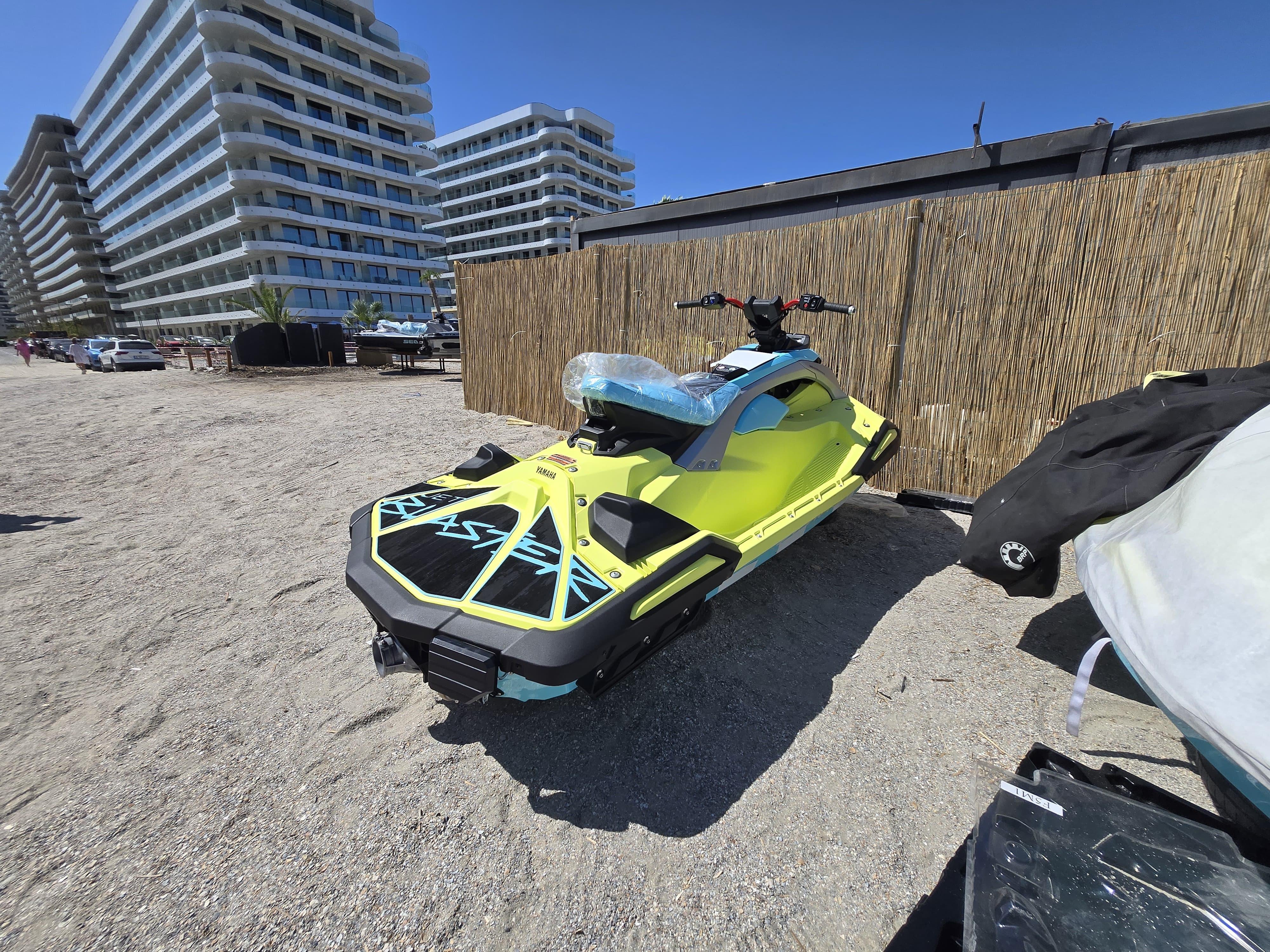 Yamaha WaveRunner JetBlaster PRO 2-Up | 3m | 2025 | Boats and Outboards