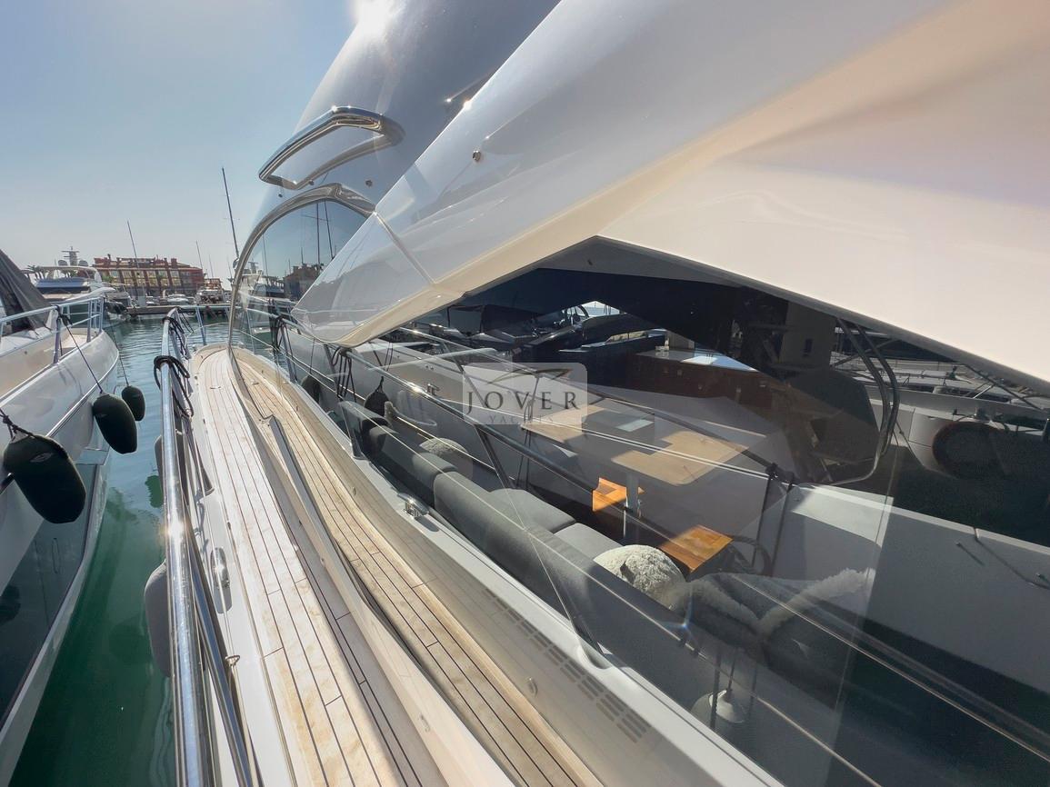 2019 Sunseeker Predator 50 Cruiser for sale - YachtWorld