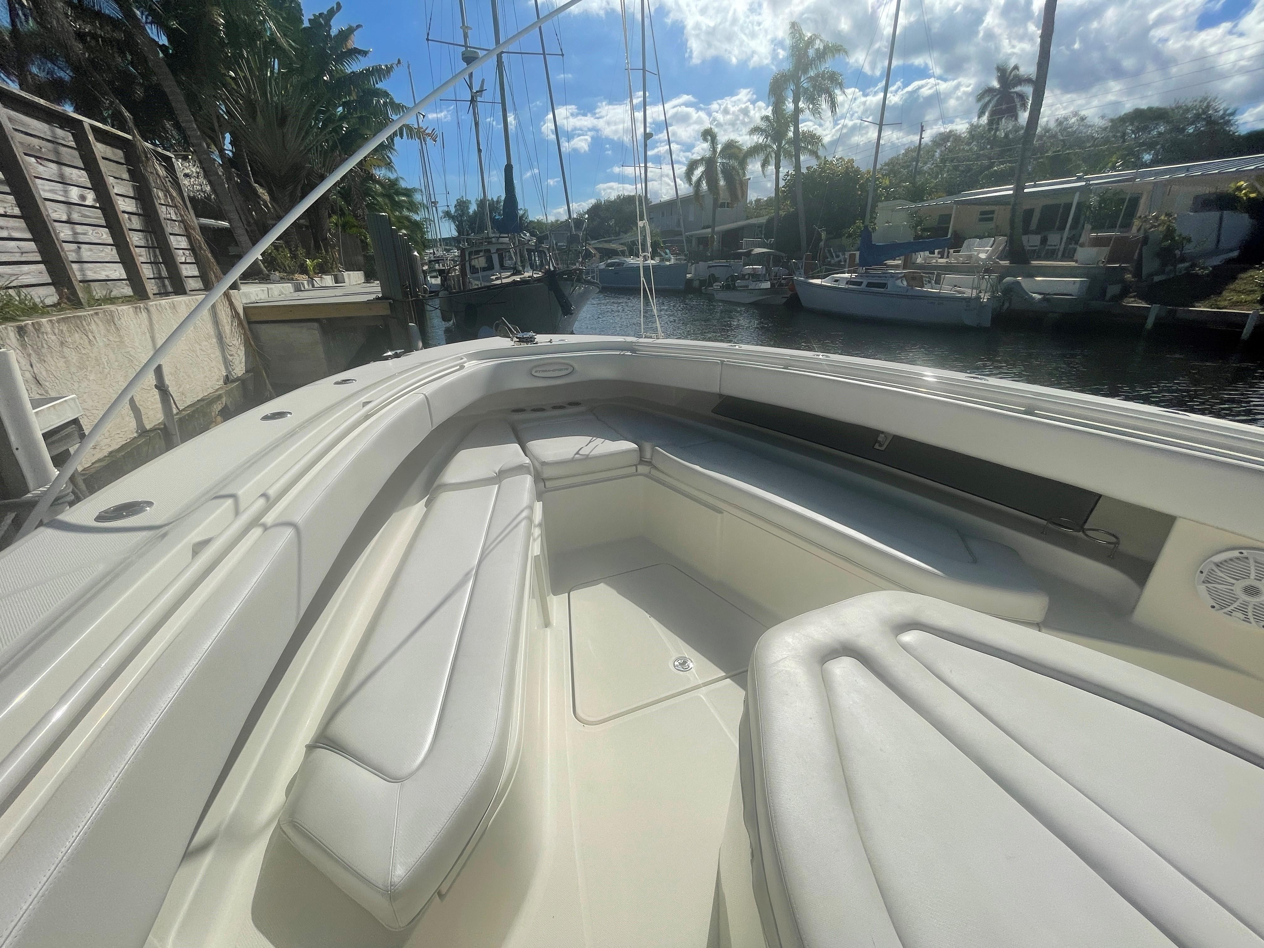 2015 HCB 42 Siesta Center Console Boote Kaufen - YachtWorld