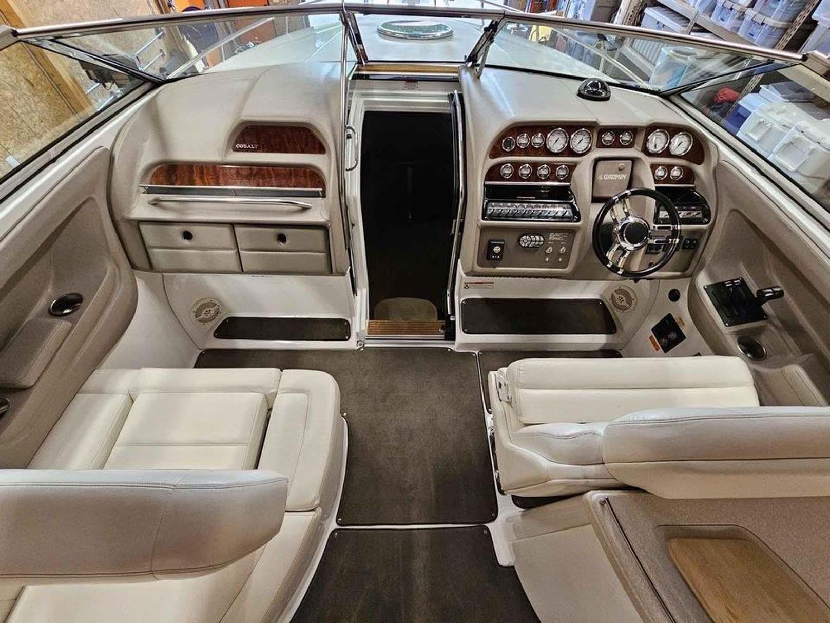 2006 Cobalt 323 Runabout for sale - YachtWorld