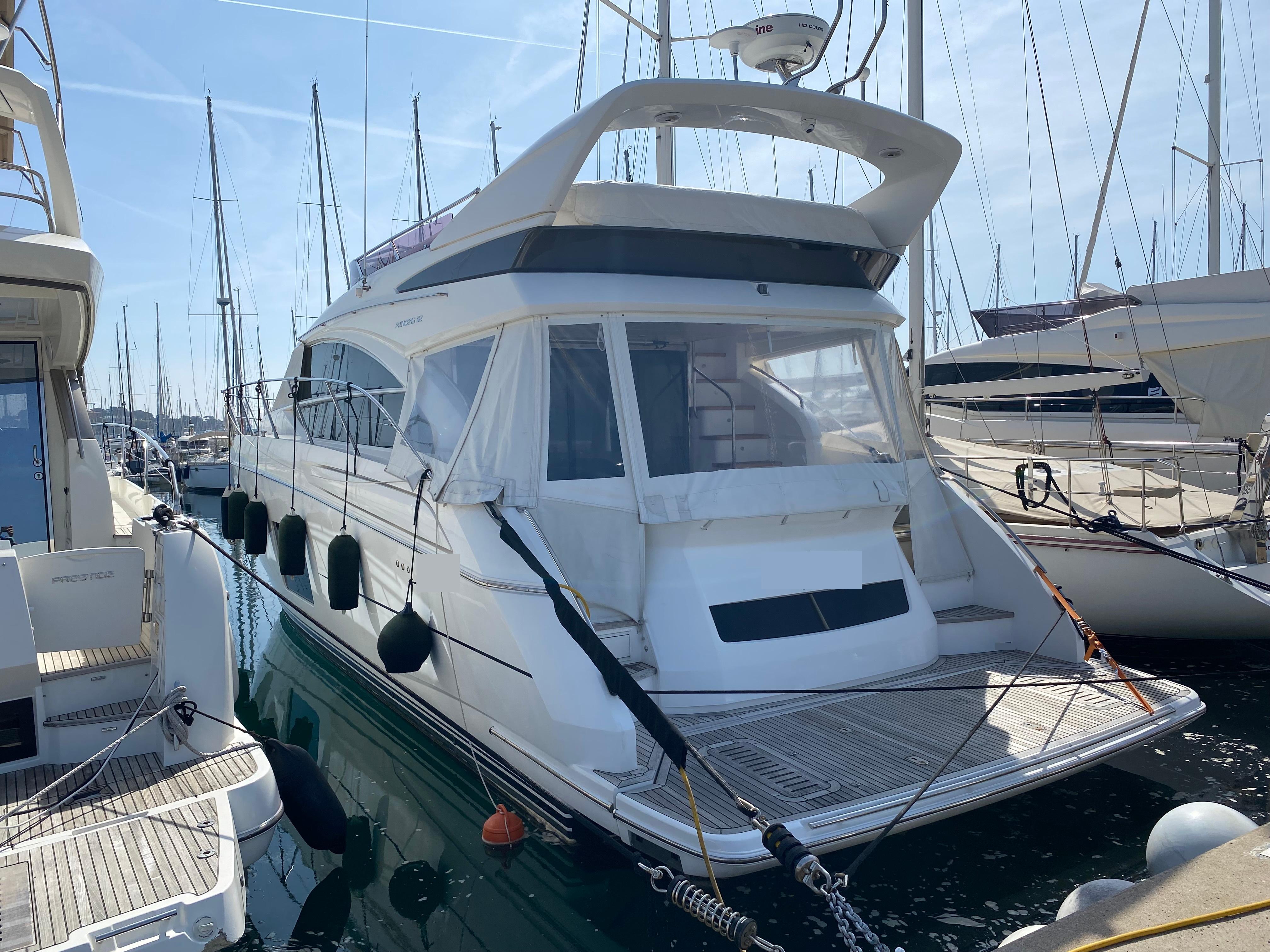 Used 2015 Princess 52 - 83 - Var | Youboat