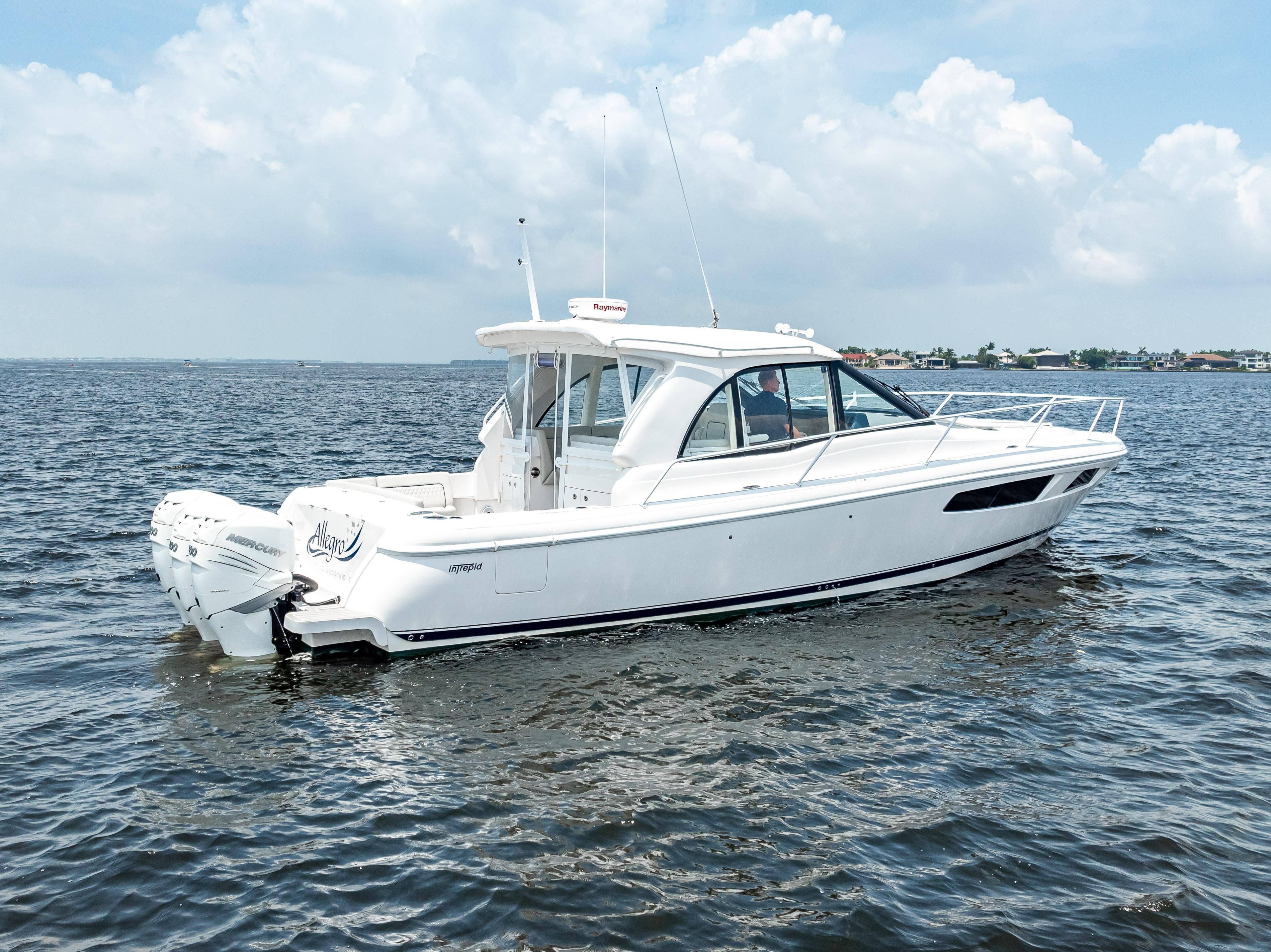 2021 Intrepid 410 Evolution Sports Cruiser for sale - YachtWorld