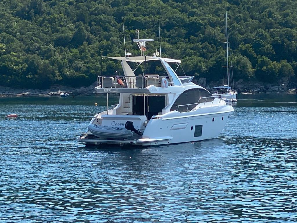 2019 Azimut 50 Flybridge Motor Yachts for sale - YachtWorld