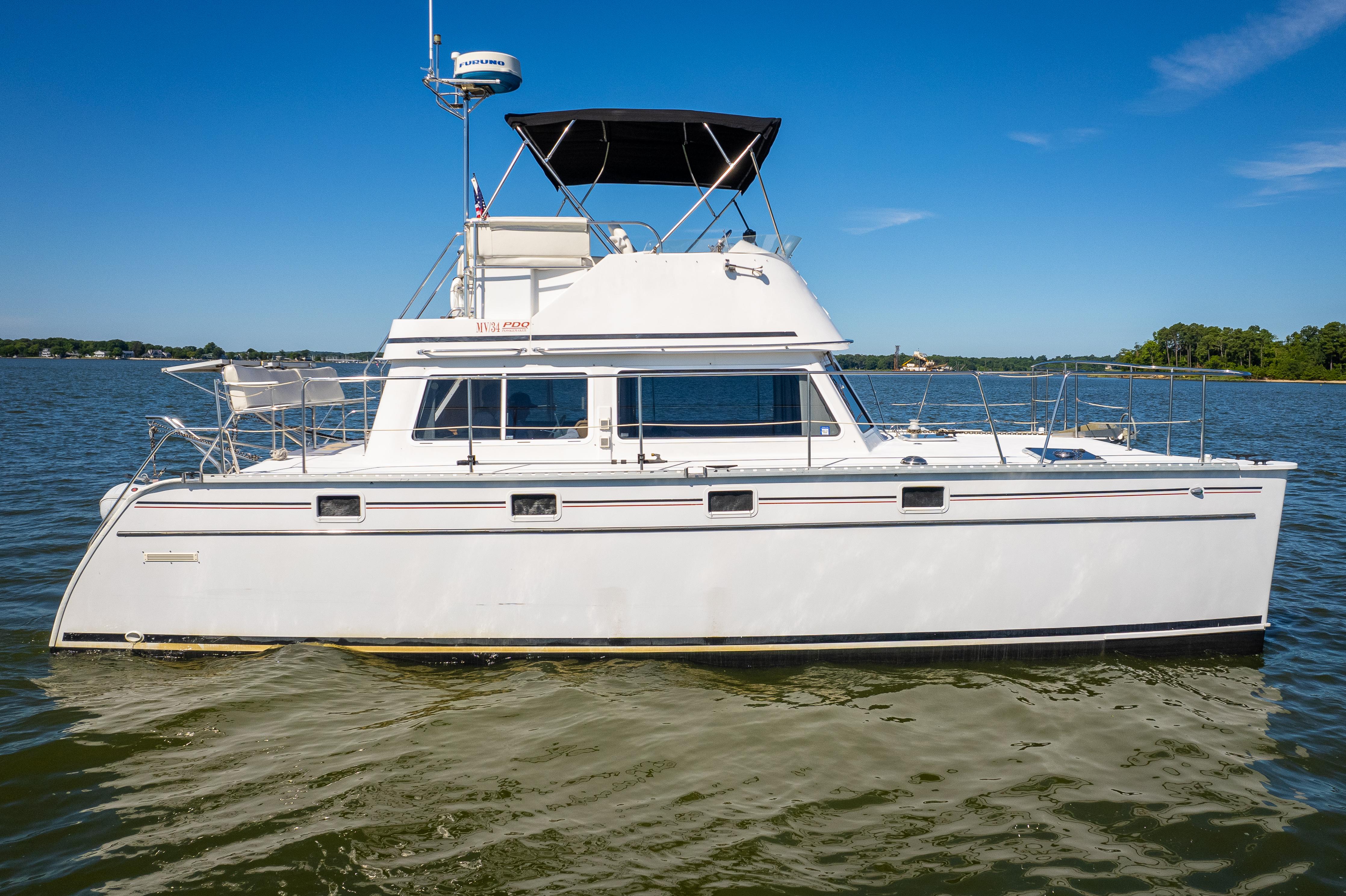 2002 PDQ Power Catamaran MV/34 Passagemaker Cruiser for sale - YachtWorld