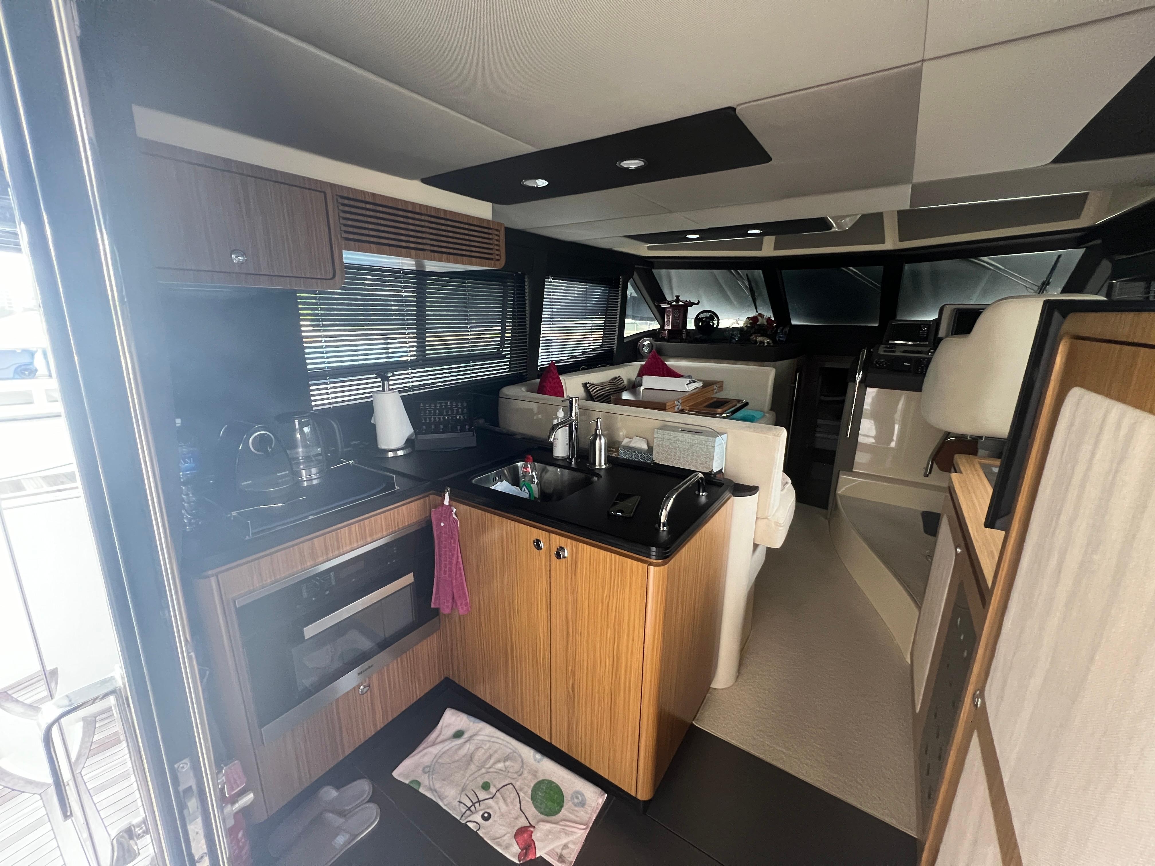 2017 Azimut Magellano 43 Cruiser for sale - YachtWorld