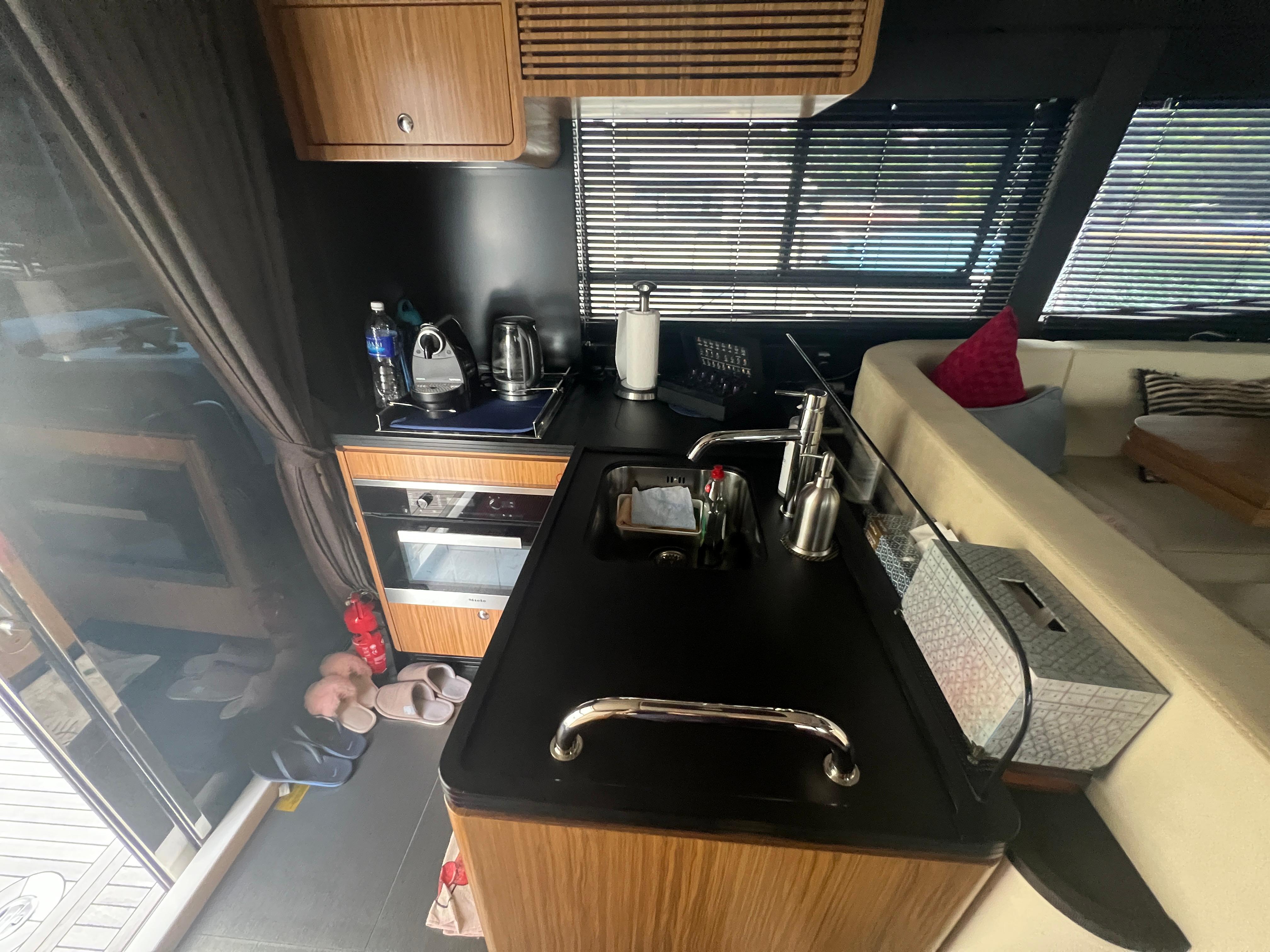 2017 Azimut Magellano 43 Cruiser for sale - YachtWorld