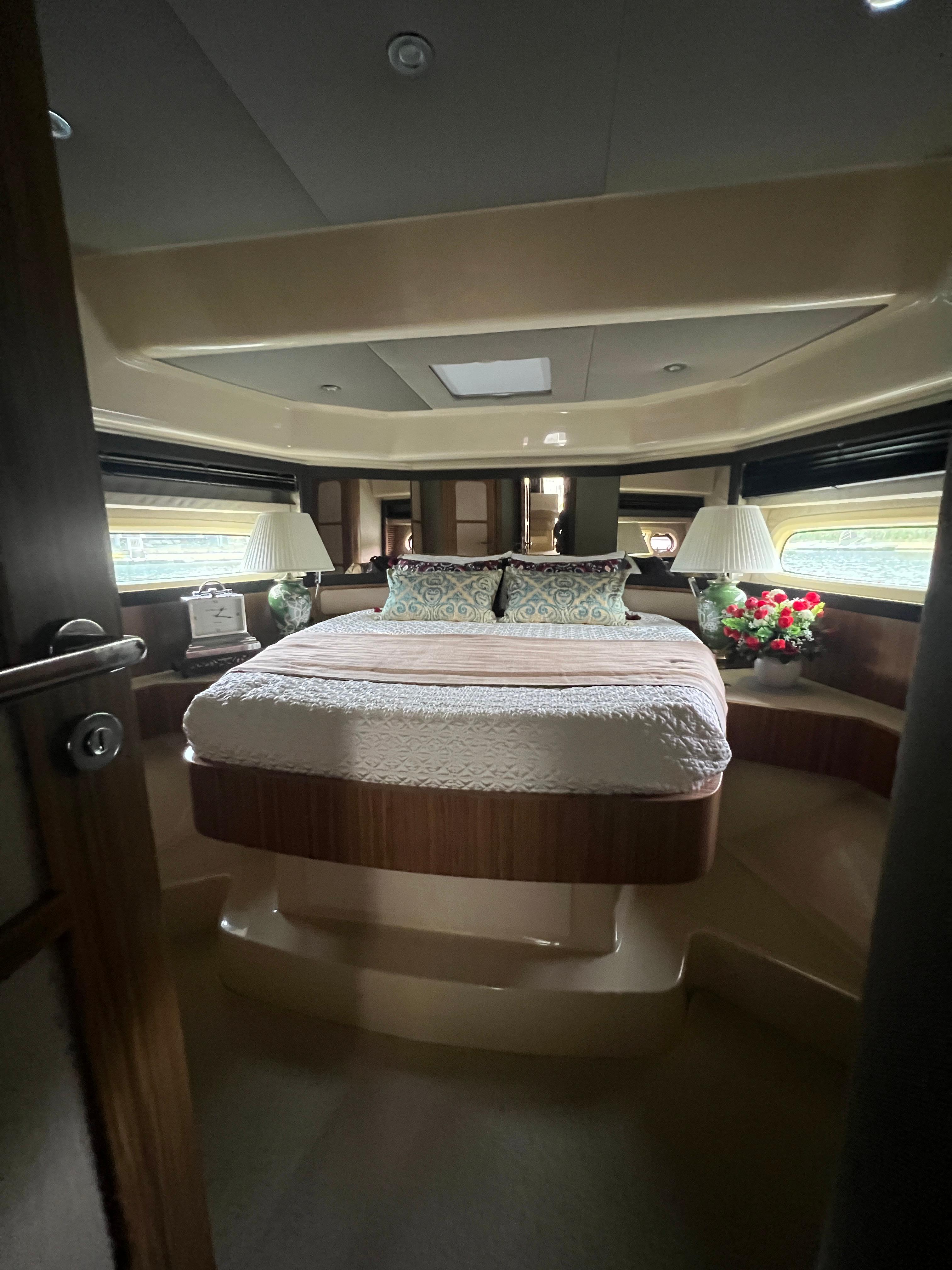 2017 Azimut Magellano 43 Cruiser for sale - YachtWorld