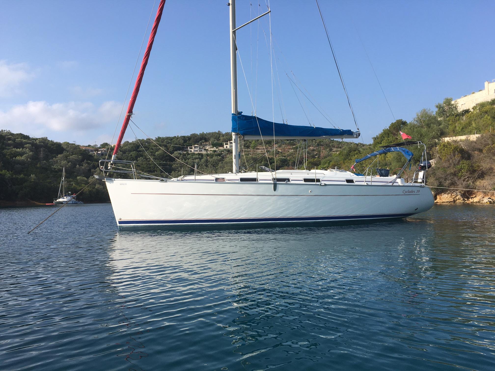 Beneteau Cyclades 39 | 2005 | 12m | Boatshop24