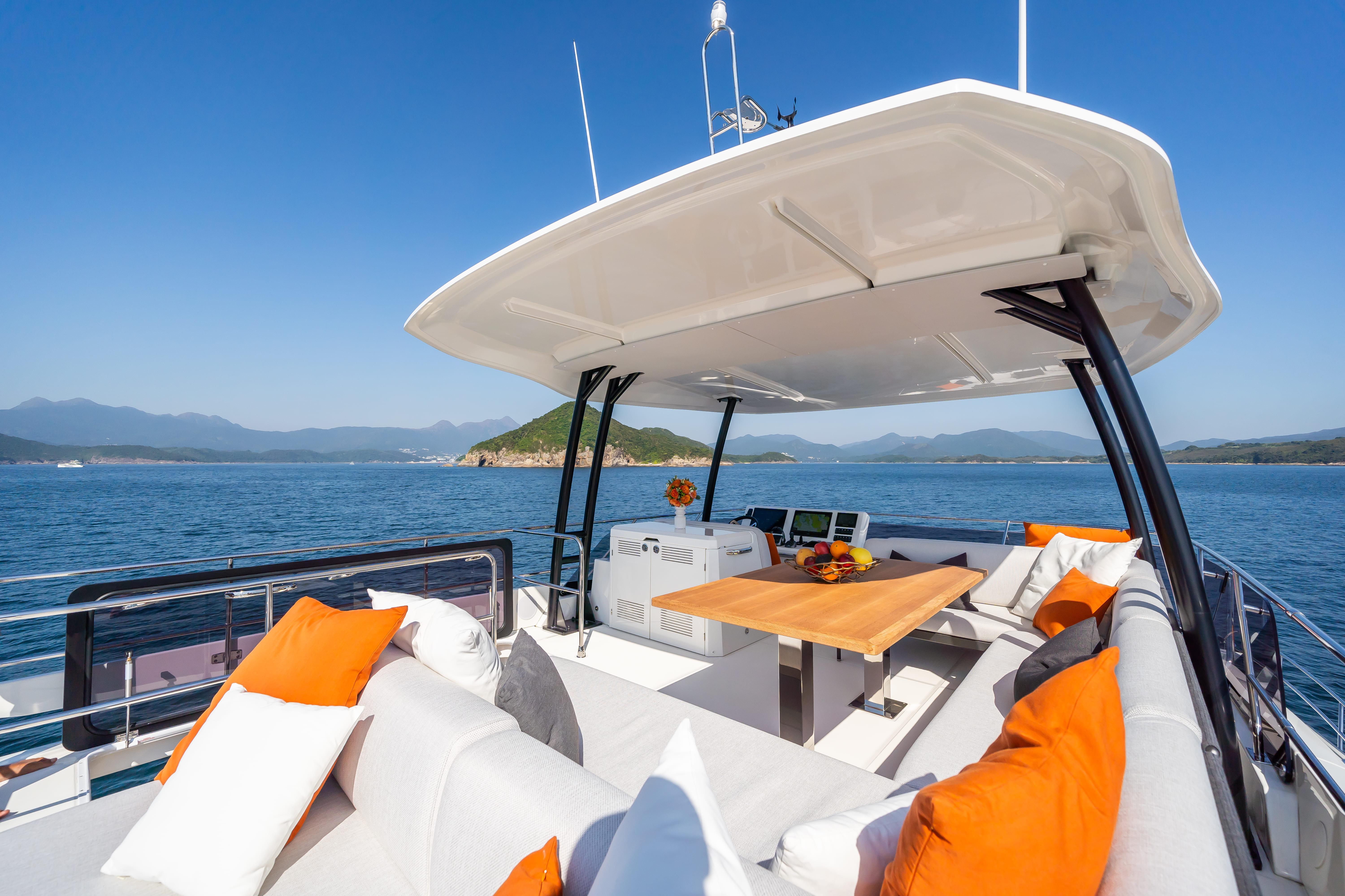 2026 Prestige M48 Katamaran Kaufen - YachtWorld