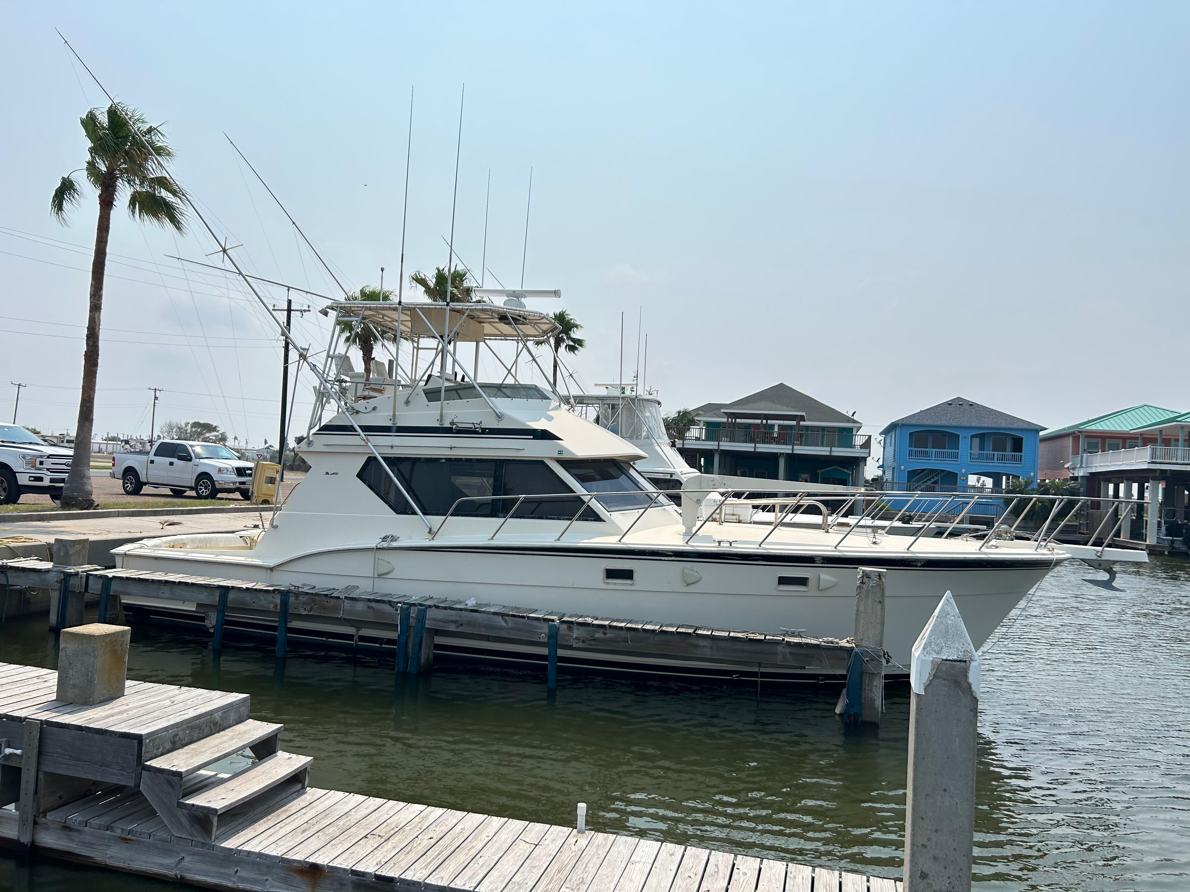 1991 Hatteras 45 Convertible Convertible for sale - YachtWorld