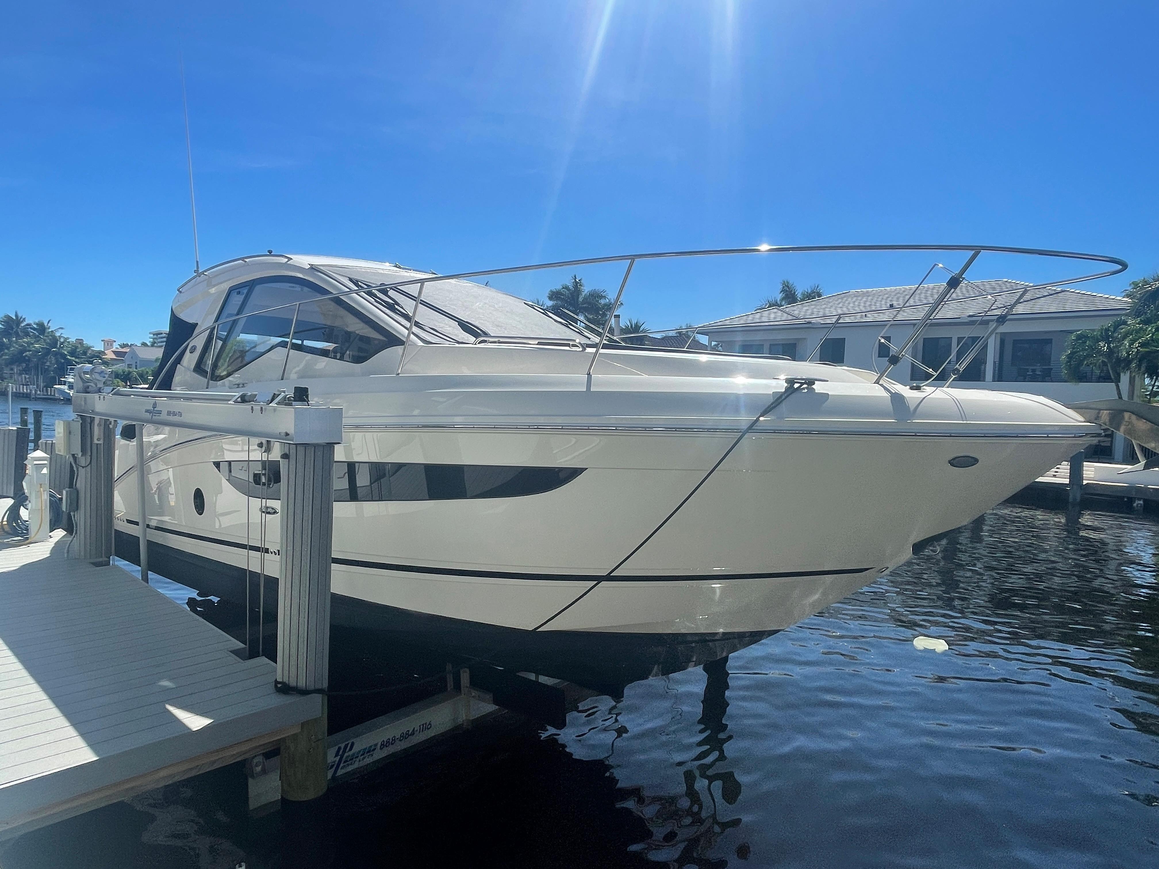 2019 Sea Ray Sundancer 350 Coupe Cruceros deportivos en venta - YachtWorld